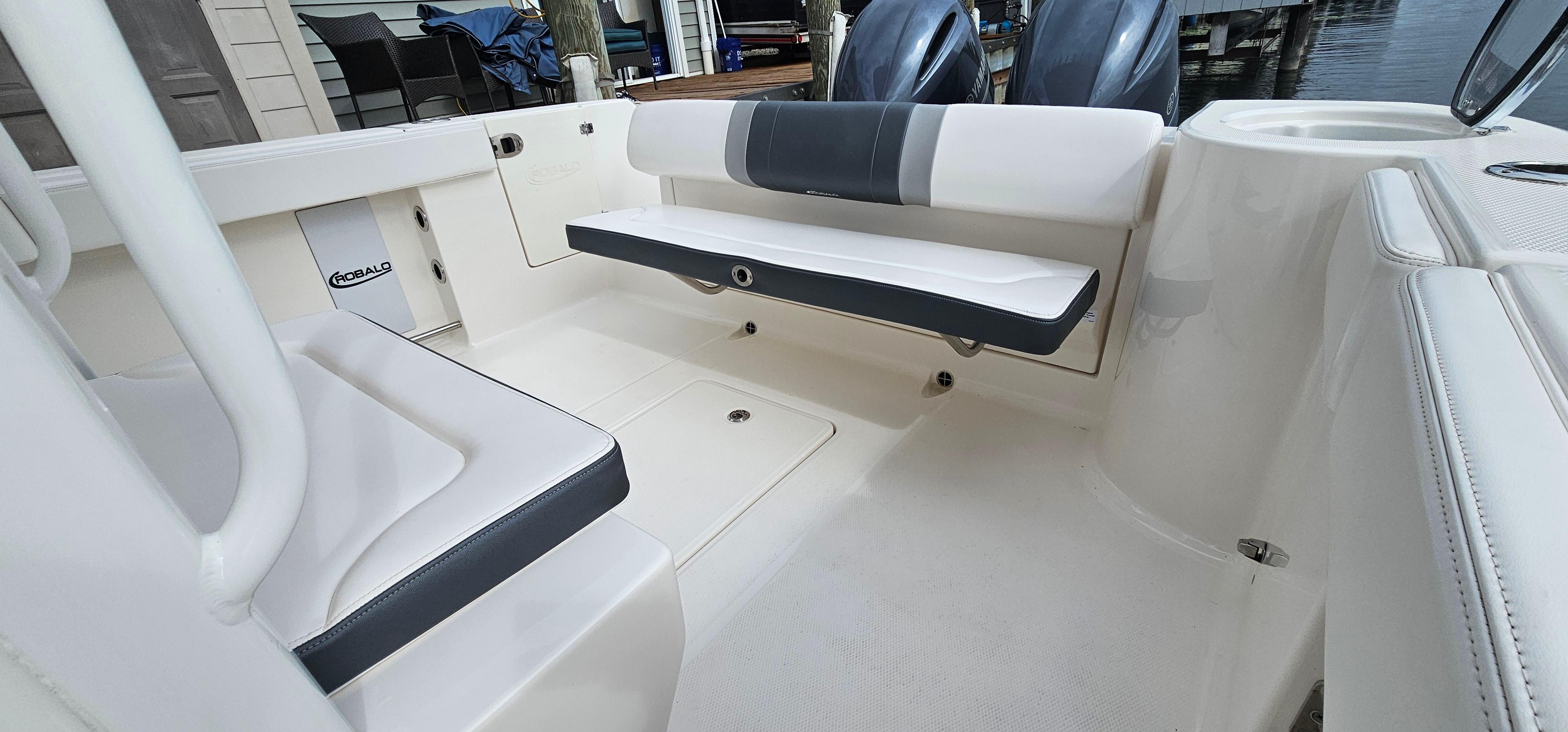 2021 Robalo R272 Center Console Center Console for sale - YachtWorld