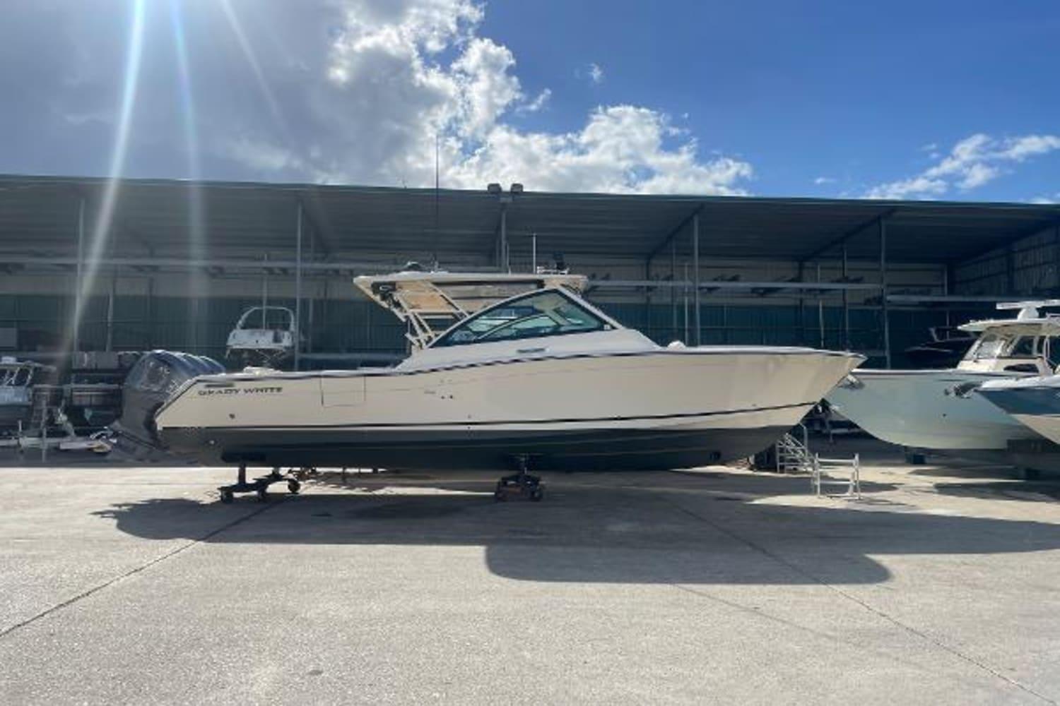 2019 Grady-White Freedom 375 Sport Fishing for sale - YachtWorld