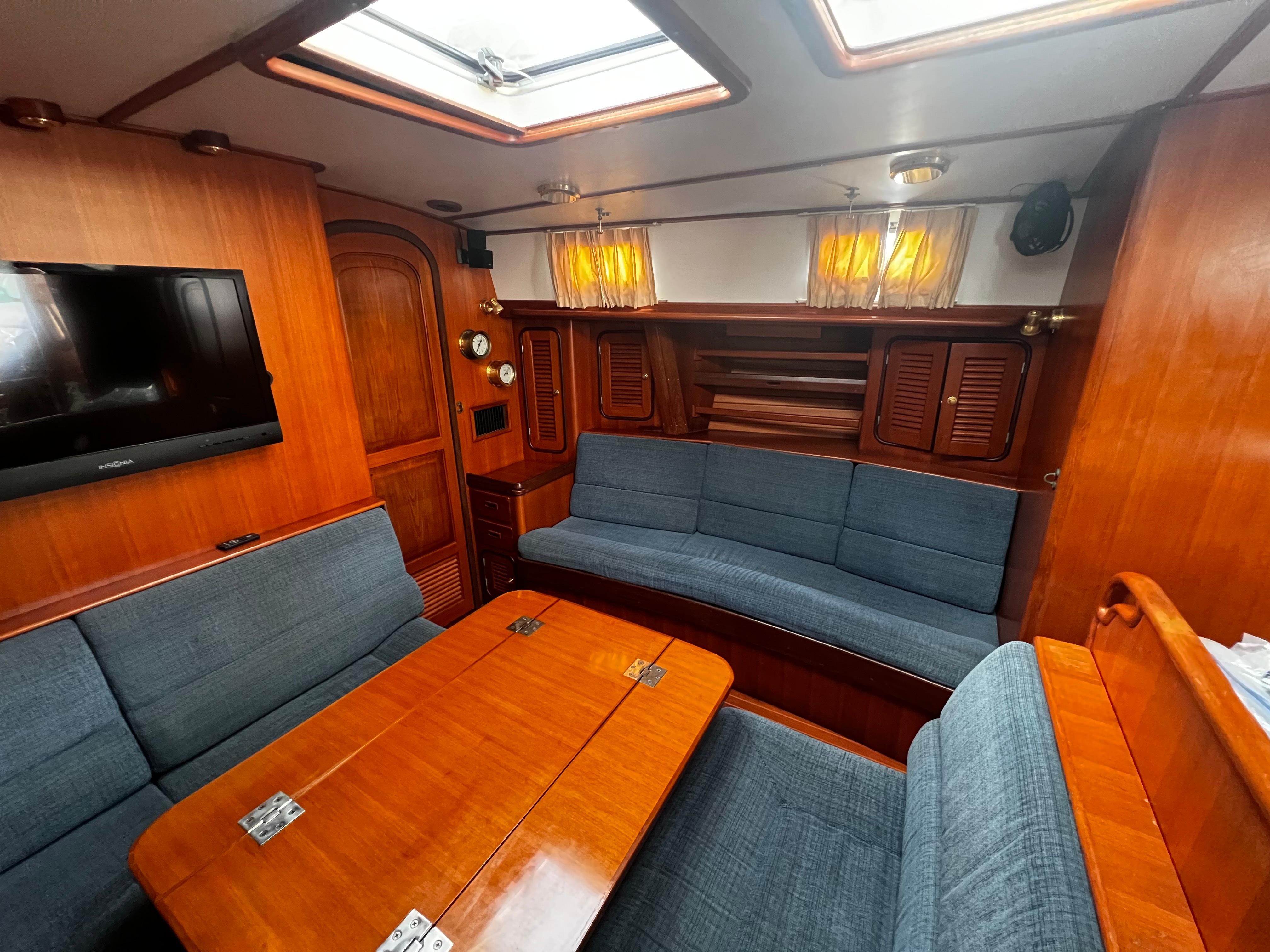 2000 Passport 470 Cutter for sale - YachtWorld