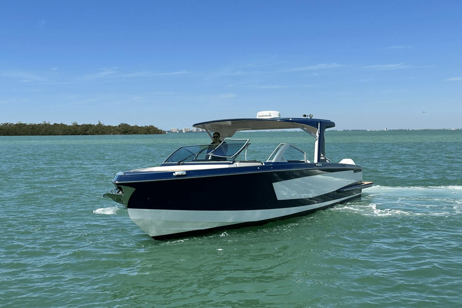 2020 Aviara AV36 OB Sportboot Kaufen - YachtWorld