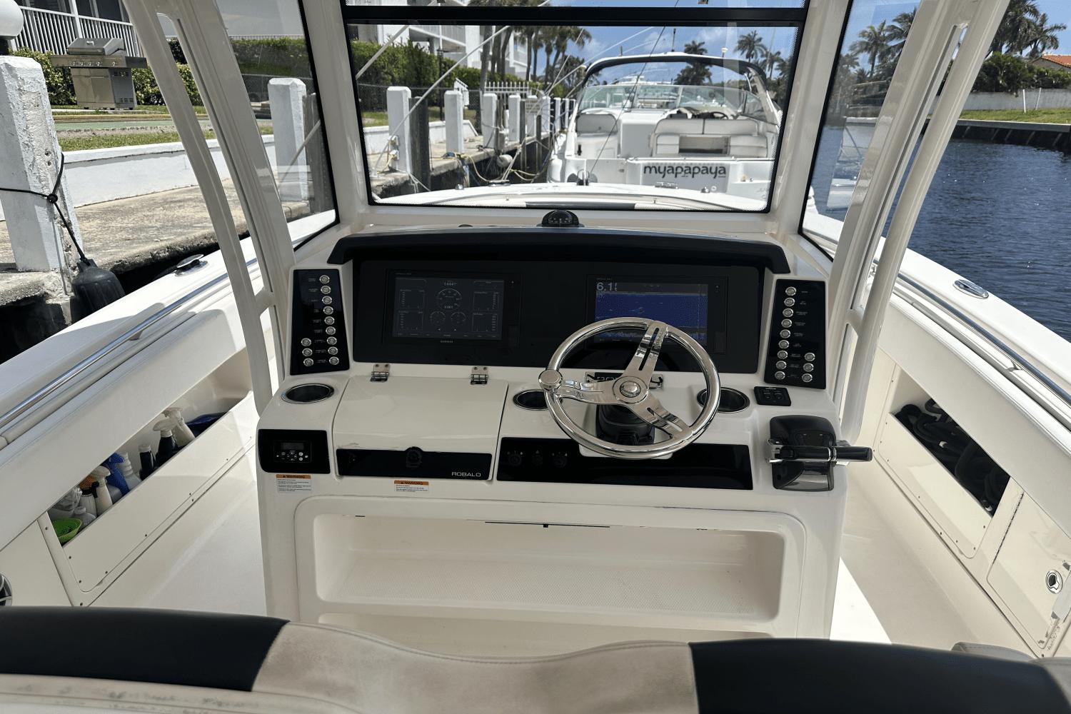 2017 Robalo R302 Sport Fishing for sale - YachtWorld
