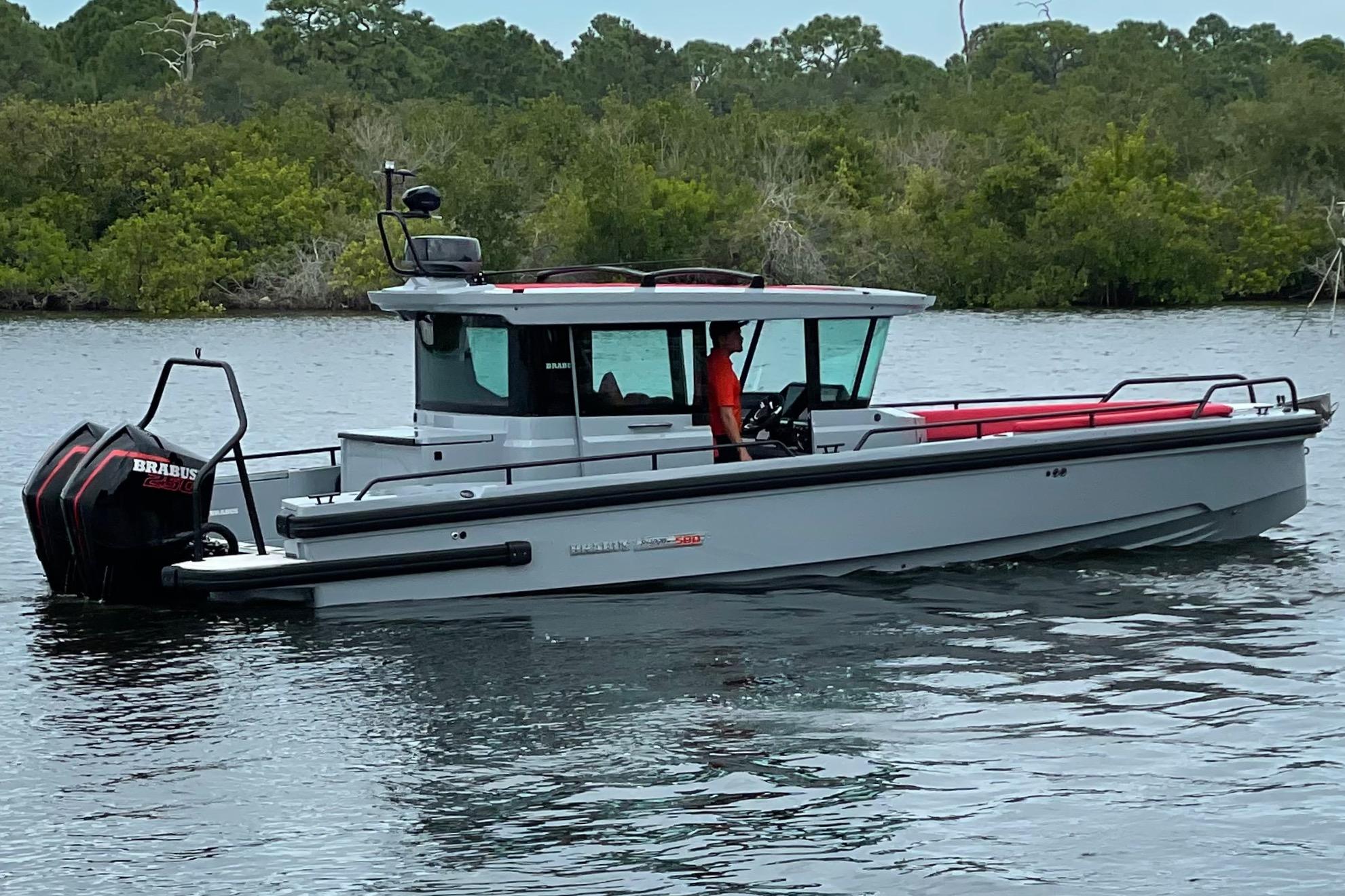 2022 Axopar Brabus Shadow 500 Cabin Pilothouse for sale - YachtWorld