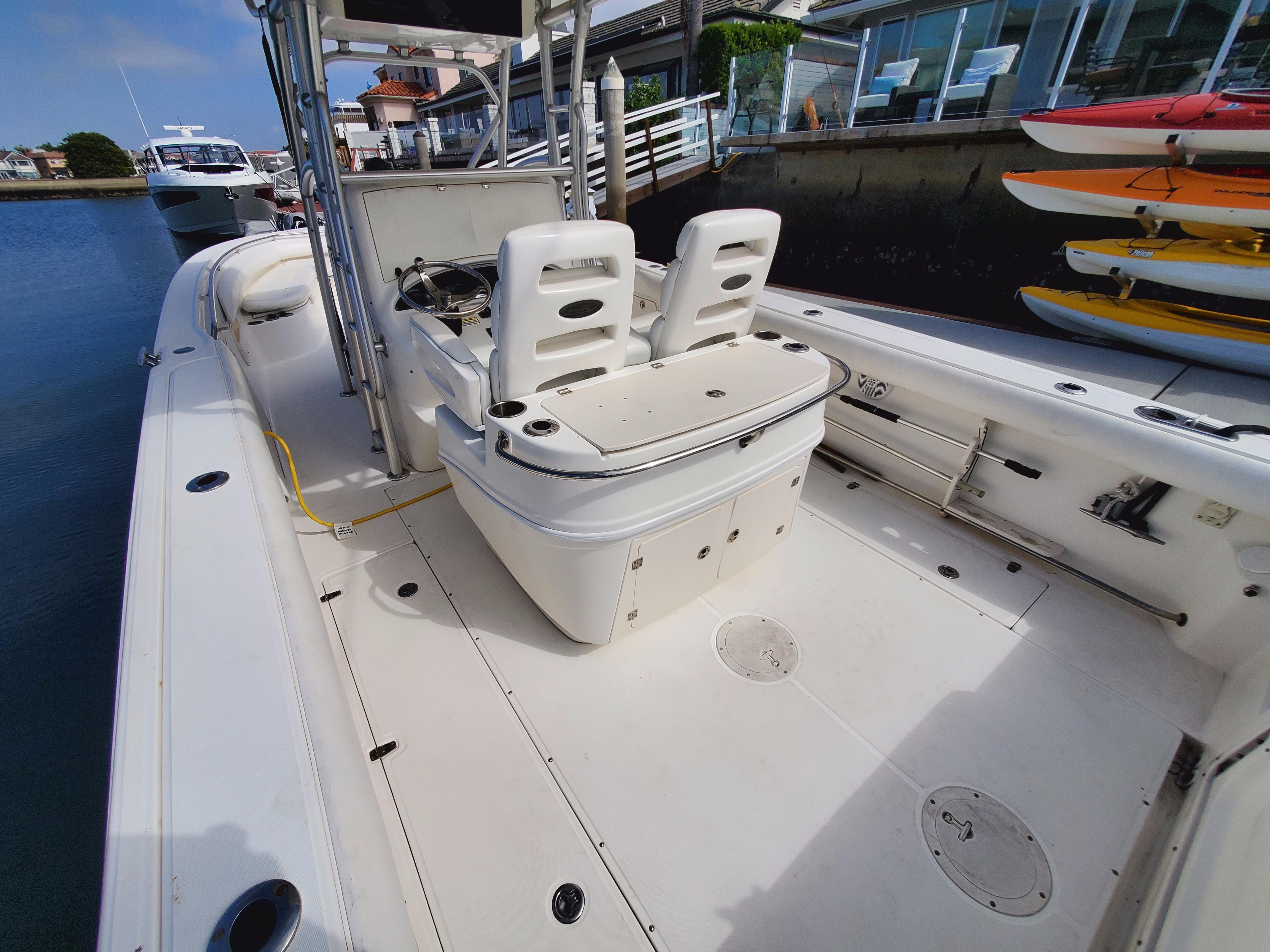 2006 Boston Whaler Outrage Center Console Walkaround Konsol till salu ...