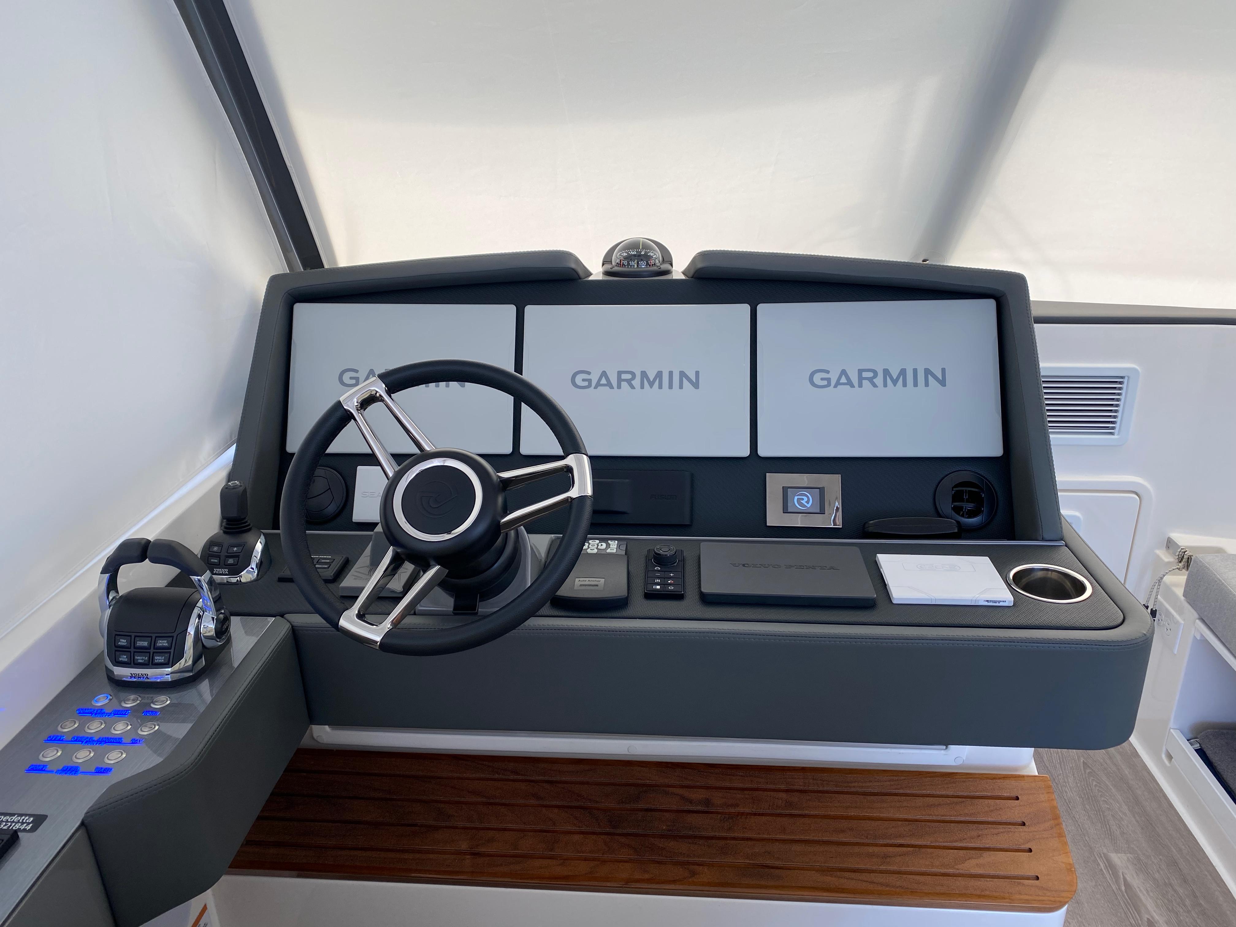 2022 Riviera 50 Sports Motor Yacht Motor Yacht for sale - YachtWorld