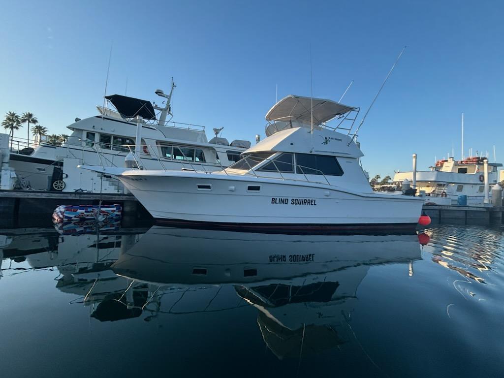 1983 Hatteras 36 Sedan Cruiser Convertible for sale - YachtWorld