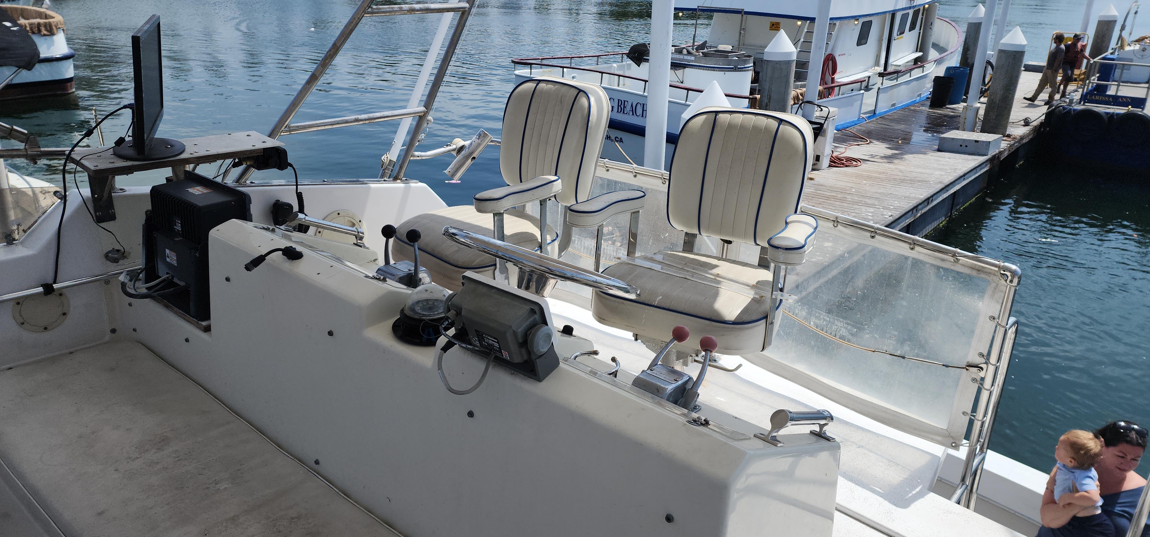 1983 Hatteras 36 Sedan Cruiser Convertible for sale - YachtWorld