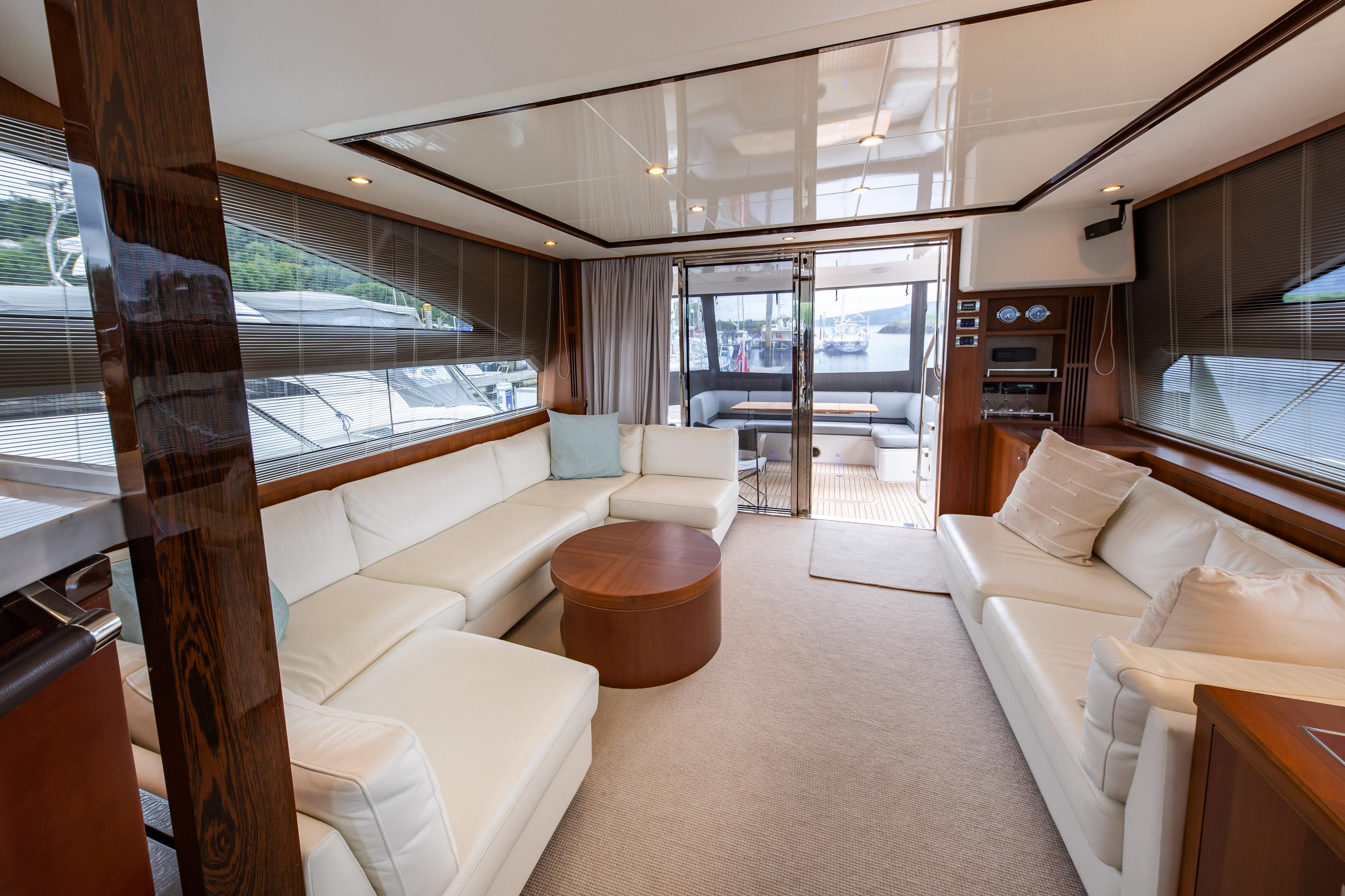 2013 Princess 64 Flybridge Motor Yacht for sale - YachtWorld