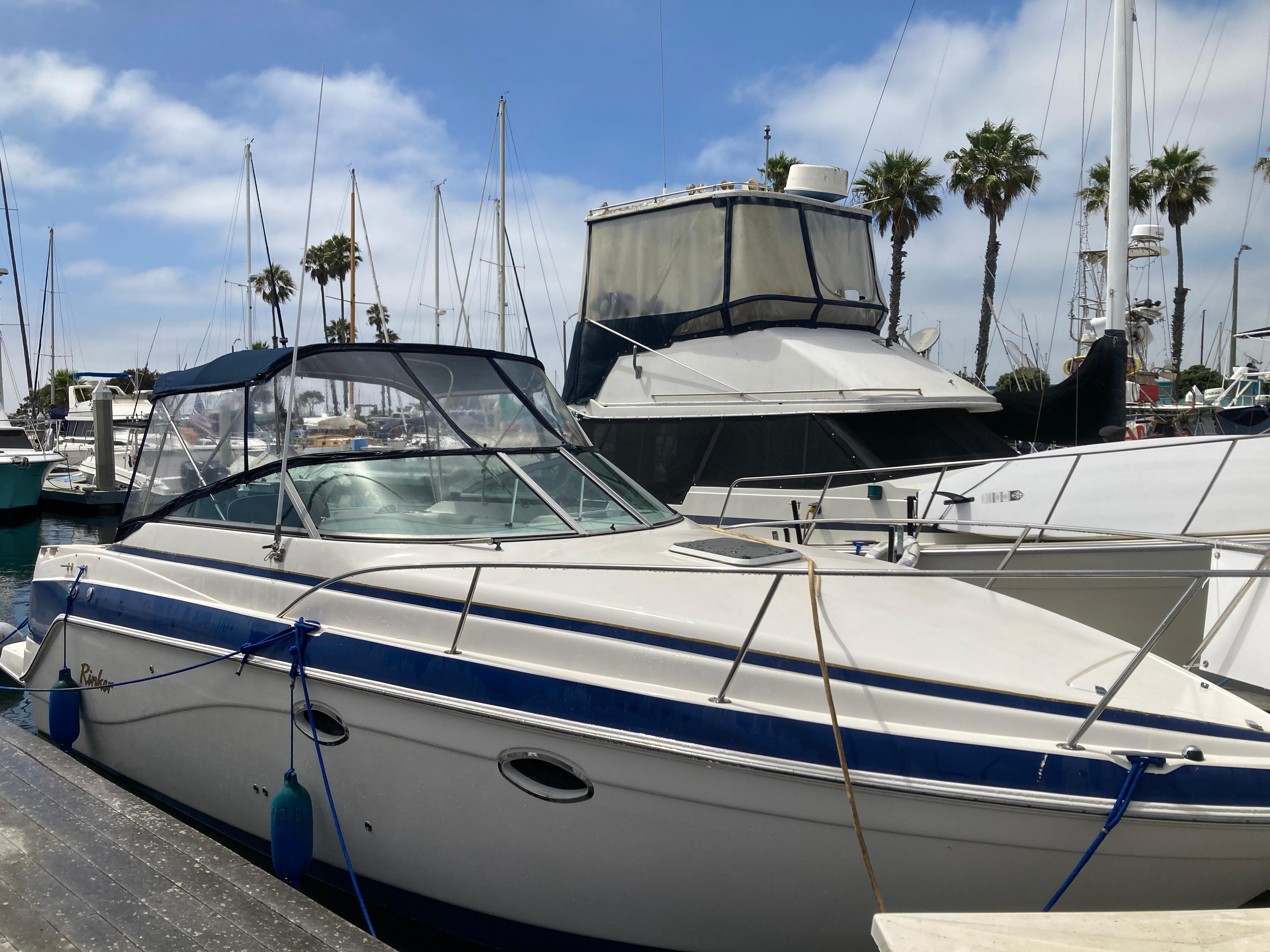 2004 Rinker 270 Fiesta Vee Express Cruiser for sale - YachtWorld