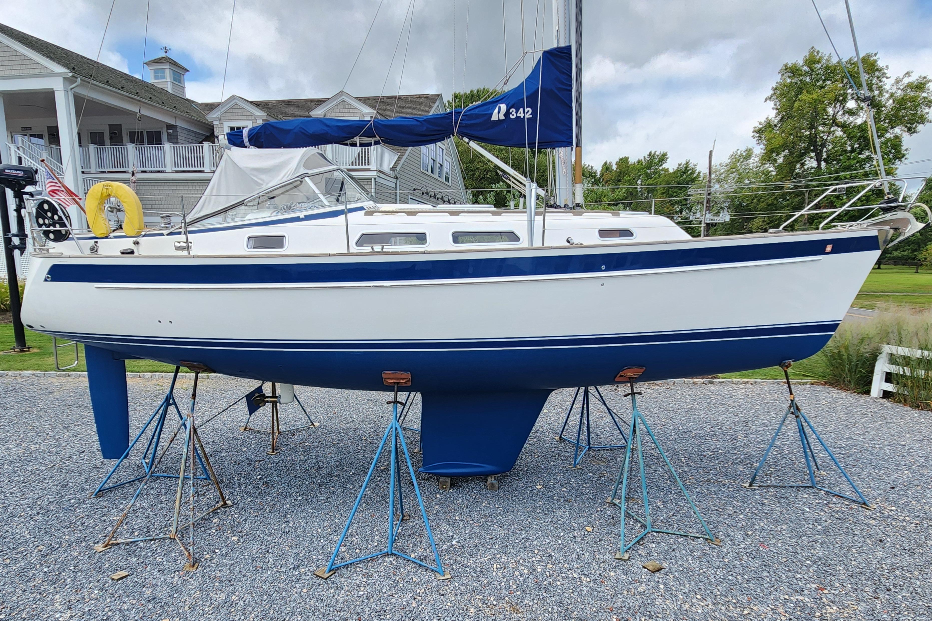 Ceres Yacht for Sale 34 Hallberg rassy Yachts Tracys Landing MD Denison Yacht Sales
