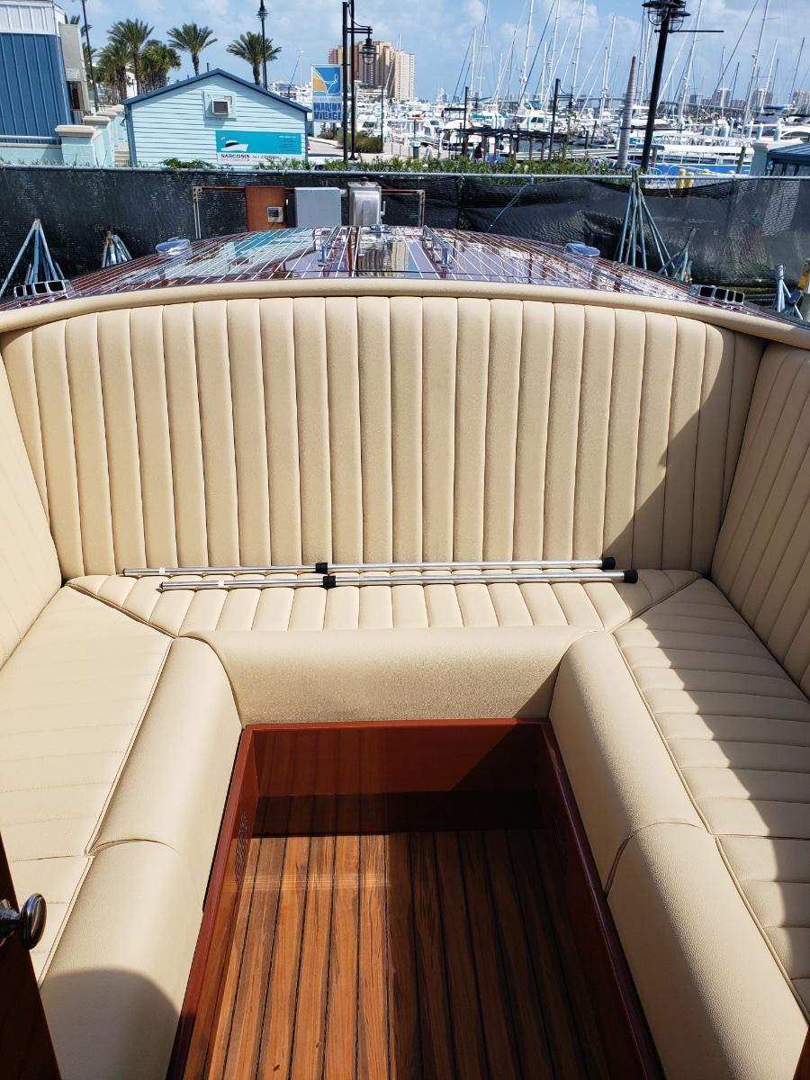 2019 Hacker-Craft 35 Sea Limo Commuter Antique and Classic for sale - YachtWorld