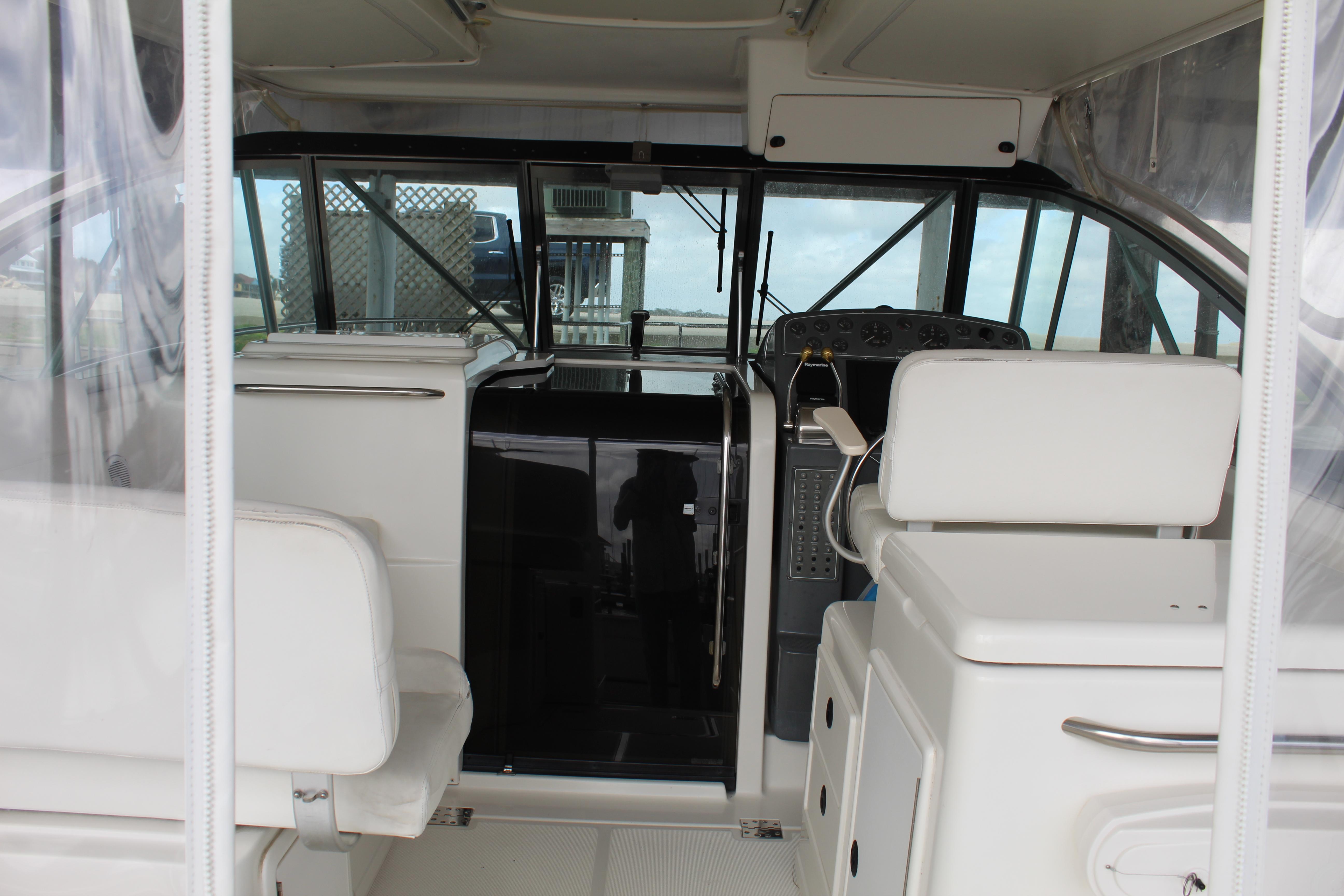 2001 Pursuit 3400 Express Cruiser for sale - YachtWorld