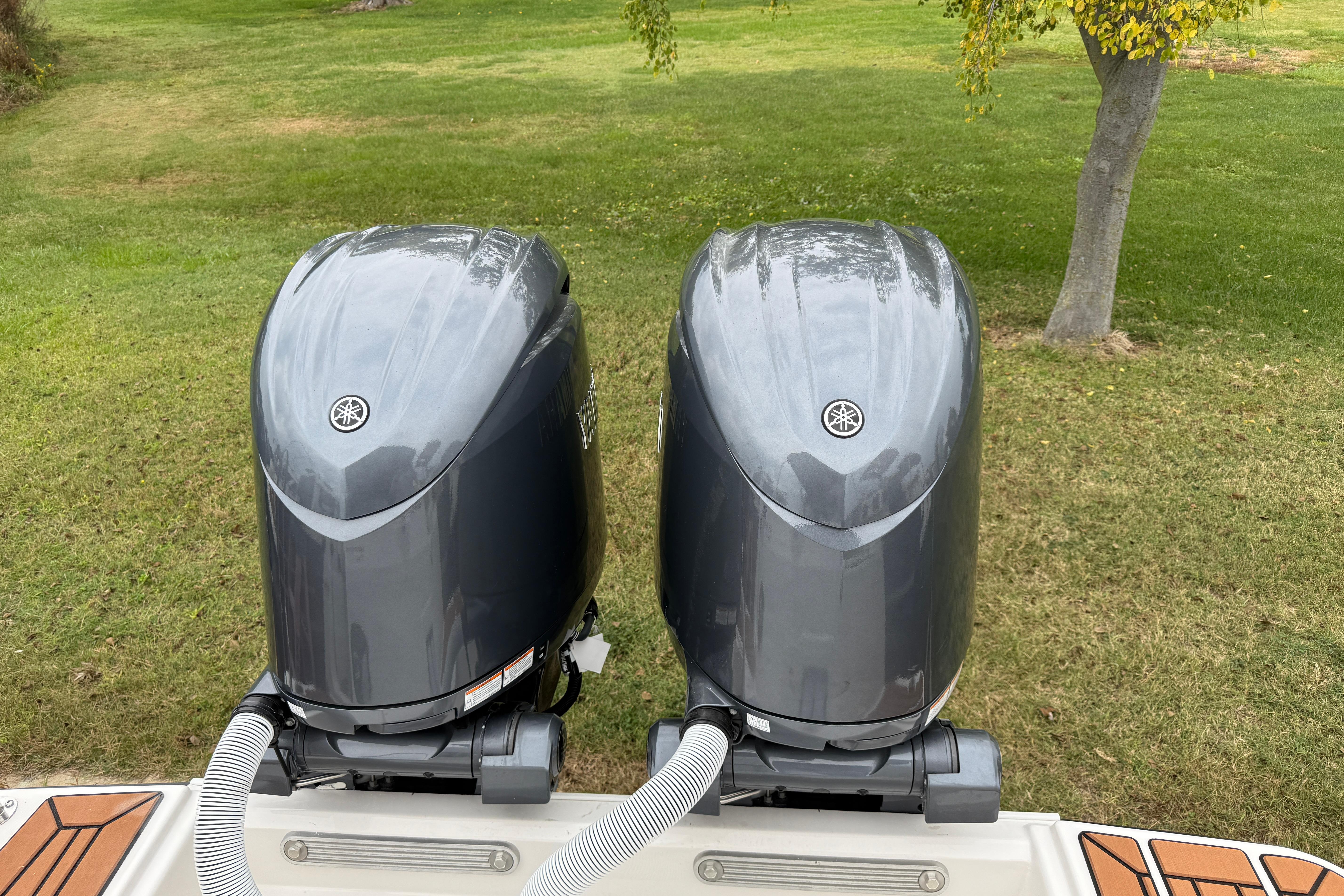 2026 Ranger Tugs R-27 Twins Trawler for sale - YachtWorld