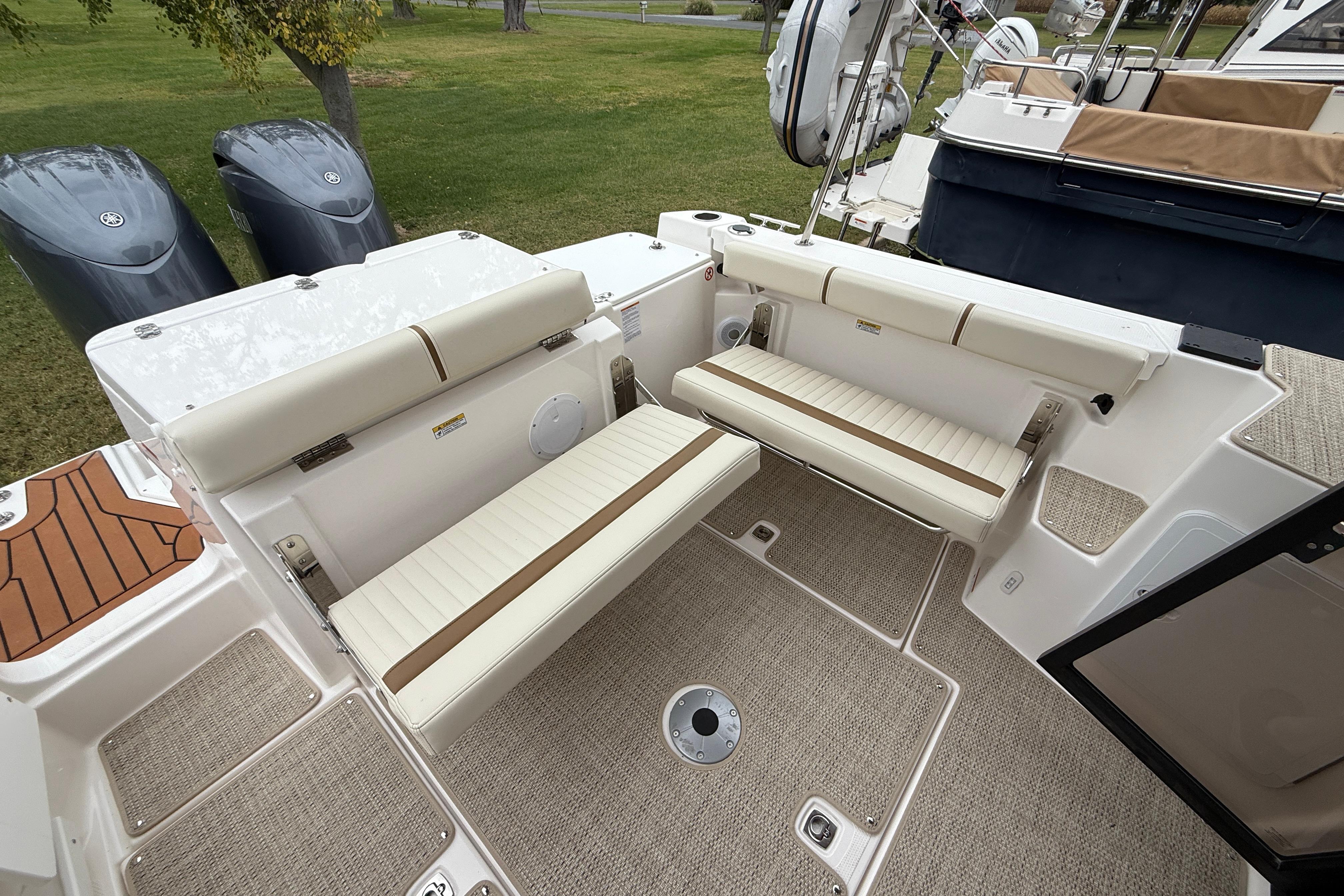 2026 Ranger Tugs R-27 Twins Trawler for sale - YachtWorld