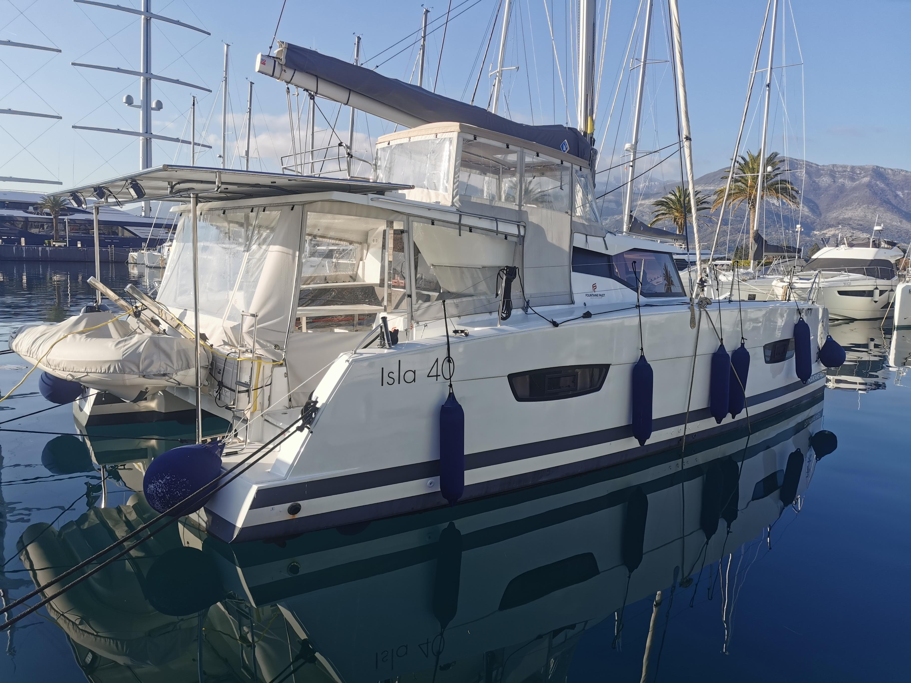 Fountaine Pajot Isla 40 | 12m | 2022 | Boats and Outboards