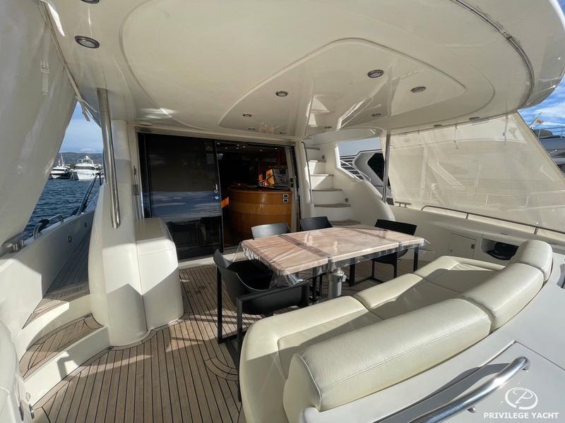 2001 Sunseeker Manhattan 74 Flybridge for sale - YachtWorld