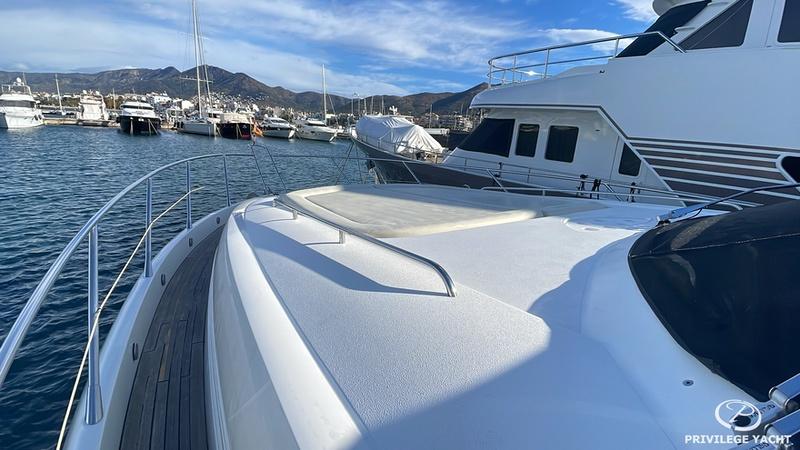 2001 Sunseeker Manhattan 74 Flybridge for sale - YachtWorld