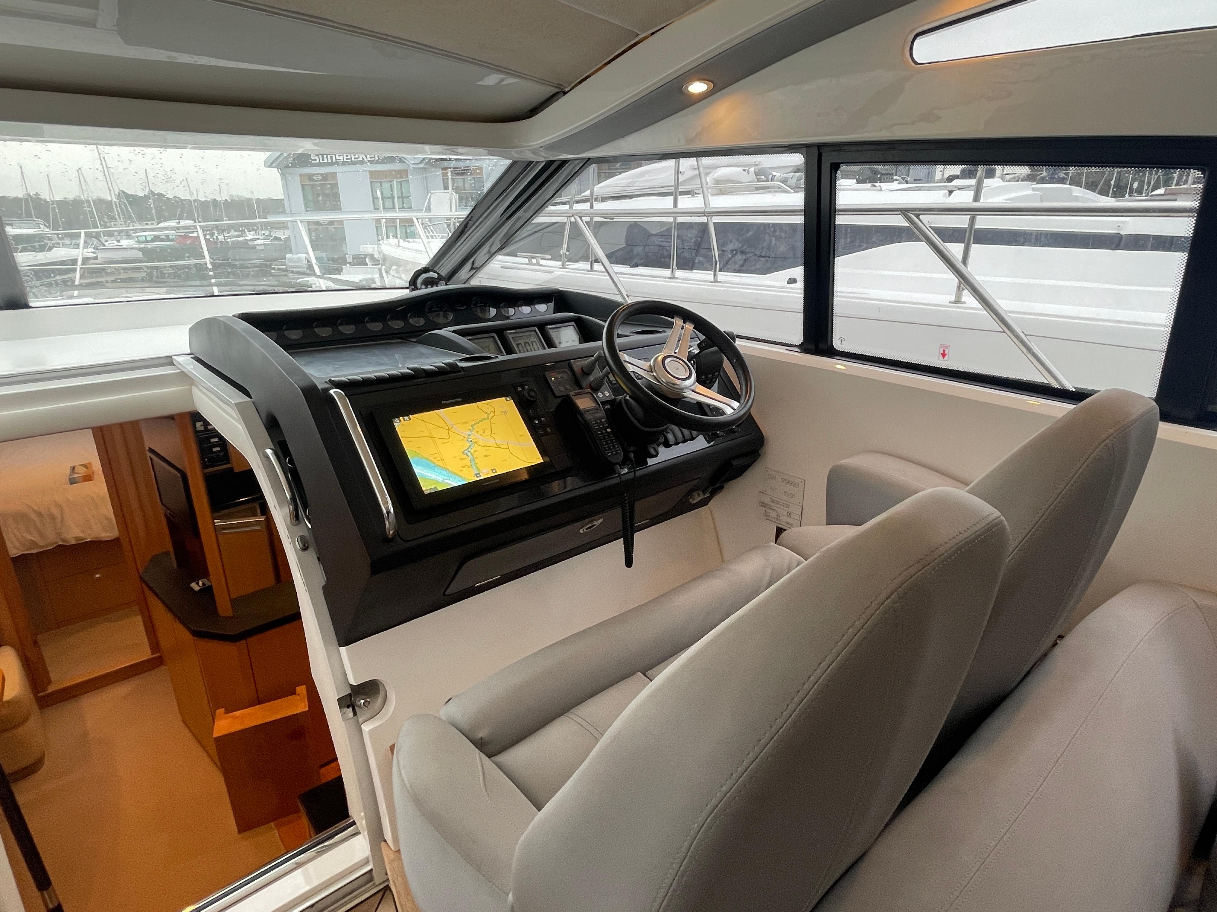 2011 Princess V42 Cruiser for sale - YachtWorld