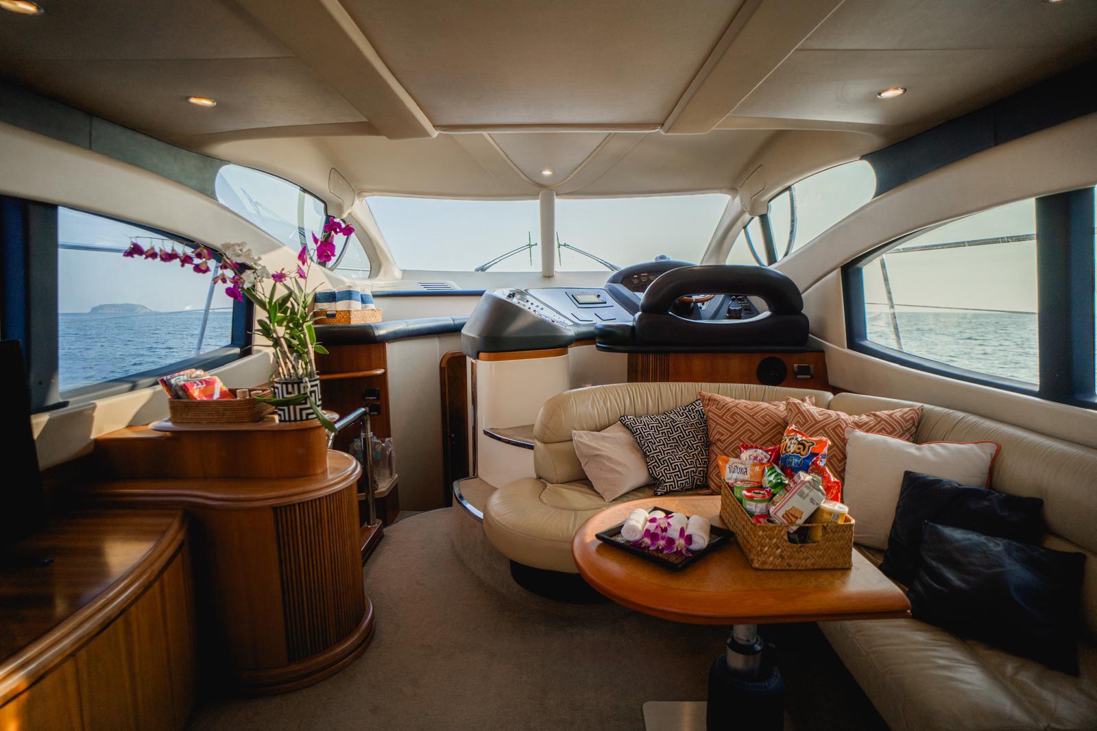 2007 Azimut 46 Fly Motor Yachts for sale - YachtWorld