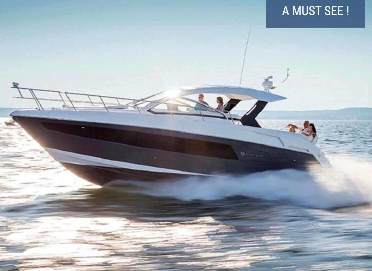 2021 Cruisers Yachts 390 Express Coupe Cruiser for sale - YachtWorld