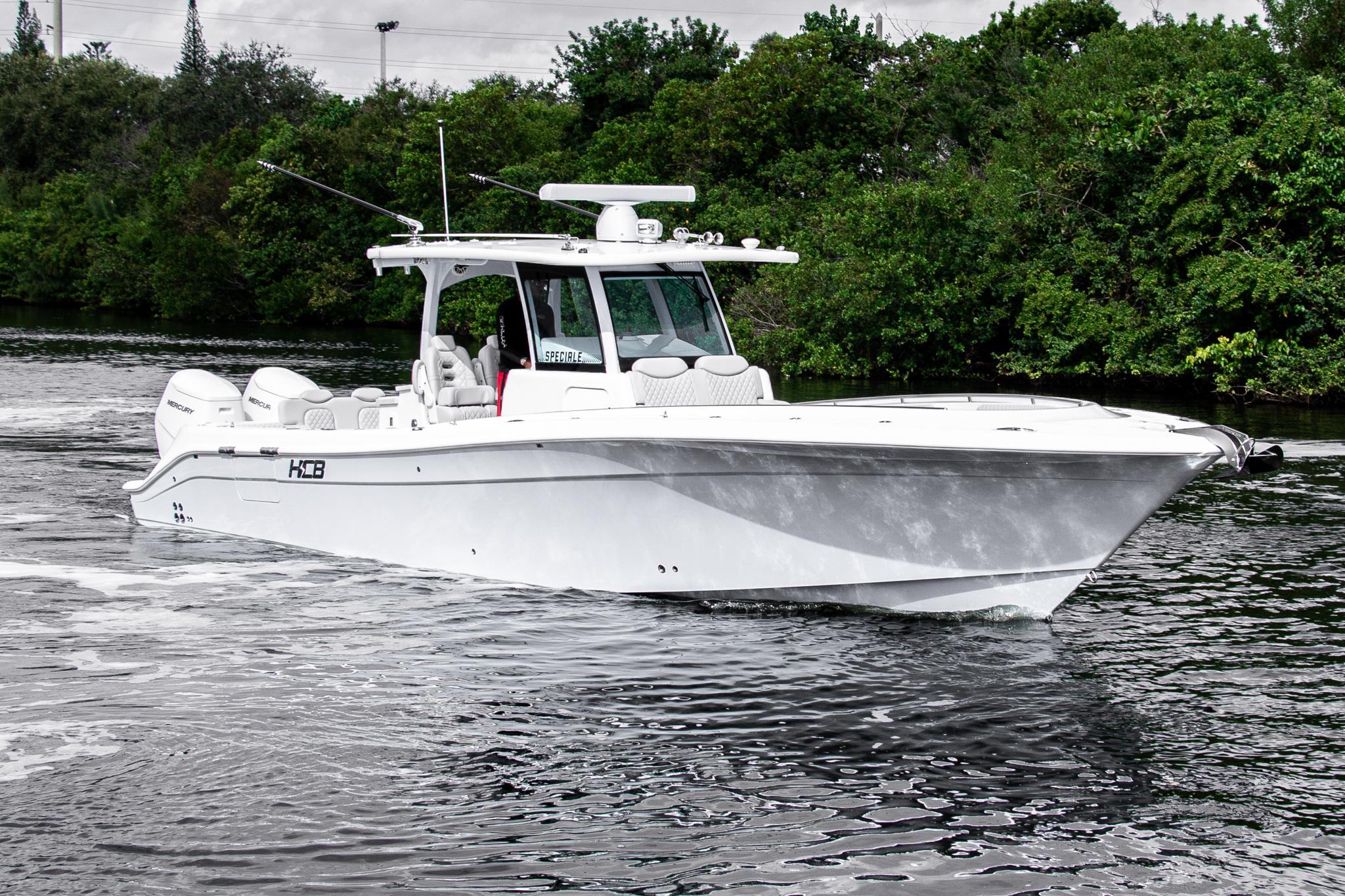 2023 HCB 39 Speciale Center Console for sale - YachtWorld