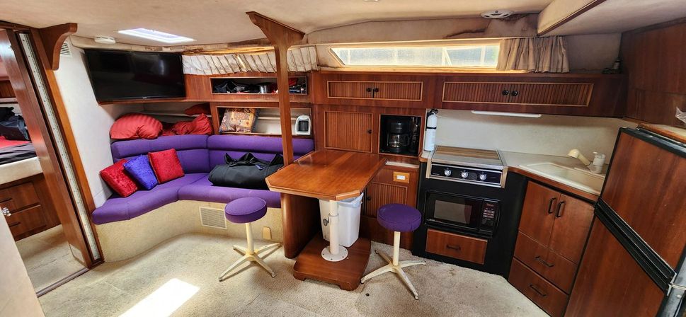 1989 Sea Ray 390 Express Cruiser Cruiser for sale - YachtWorld