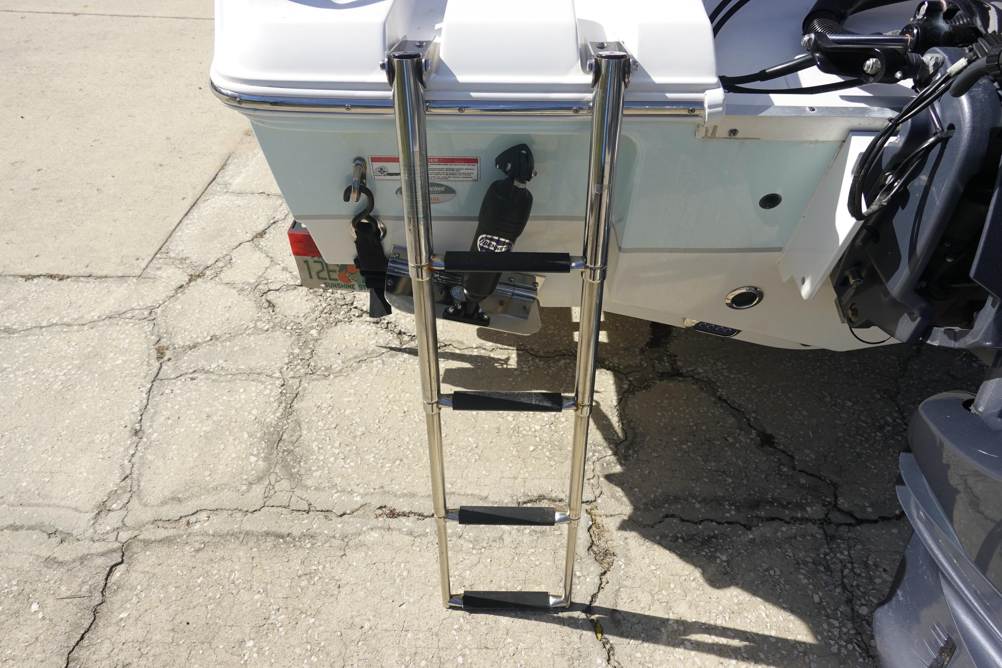 2021 Sea Hunt Ultra 229 Centre Console for sale - YachtWorld