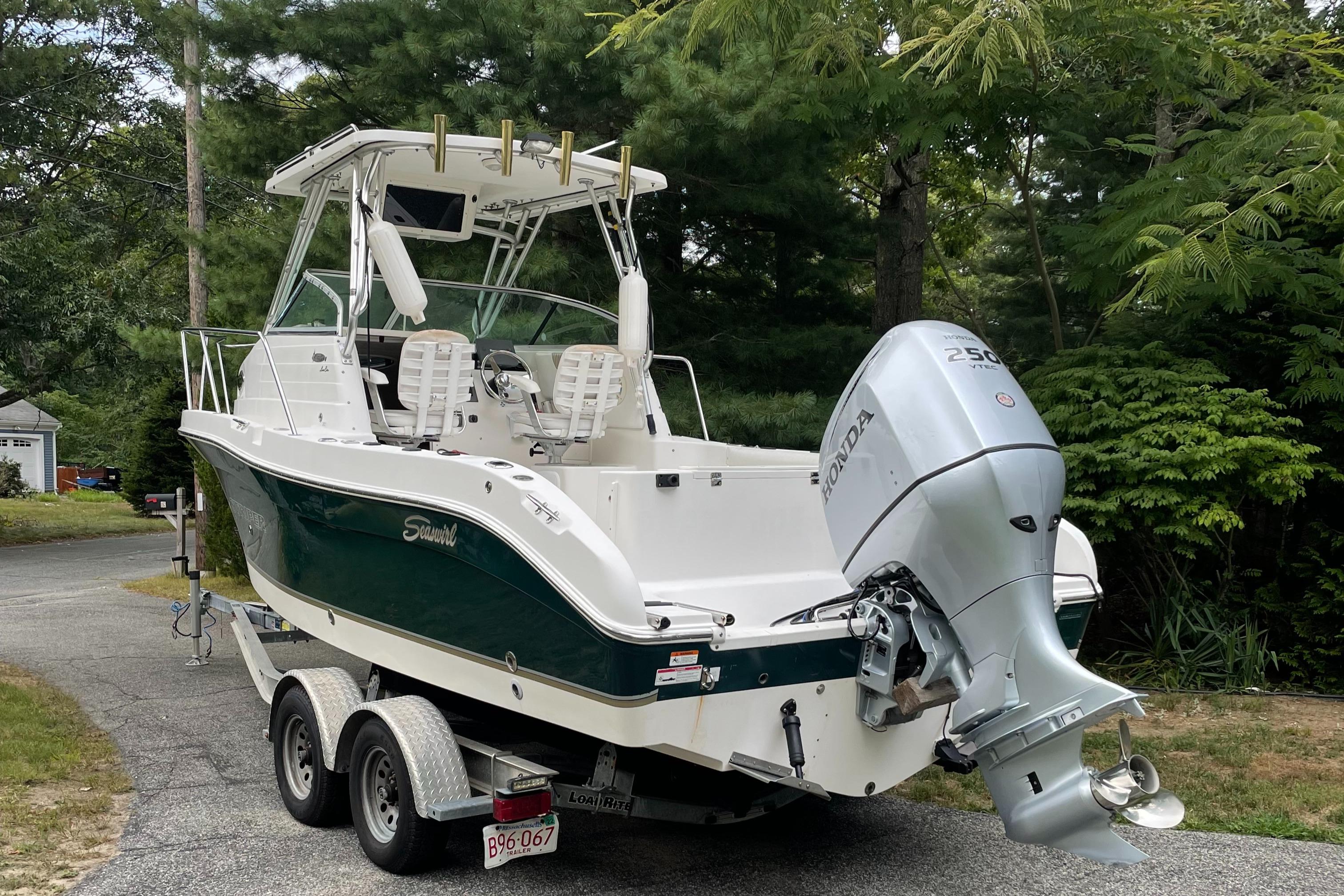 2006 Seaswirl Striper 2301 Walkaround OB Bateaux cuddy cabin à vendre ...