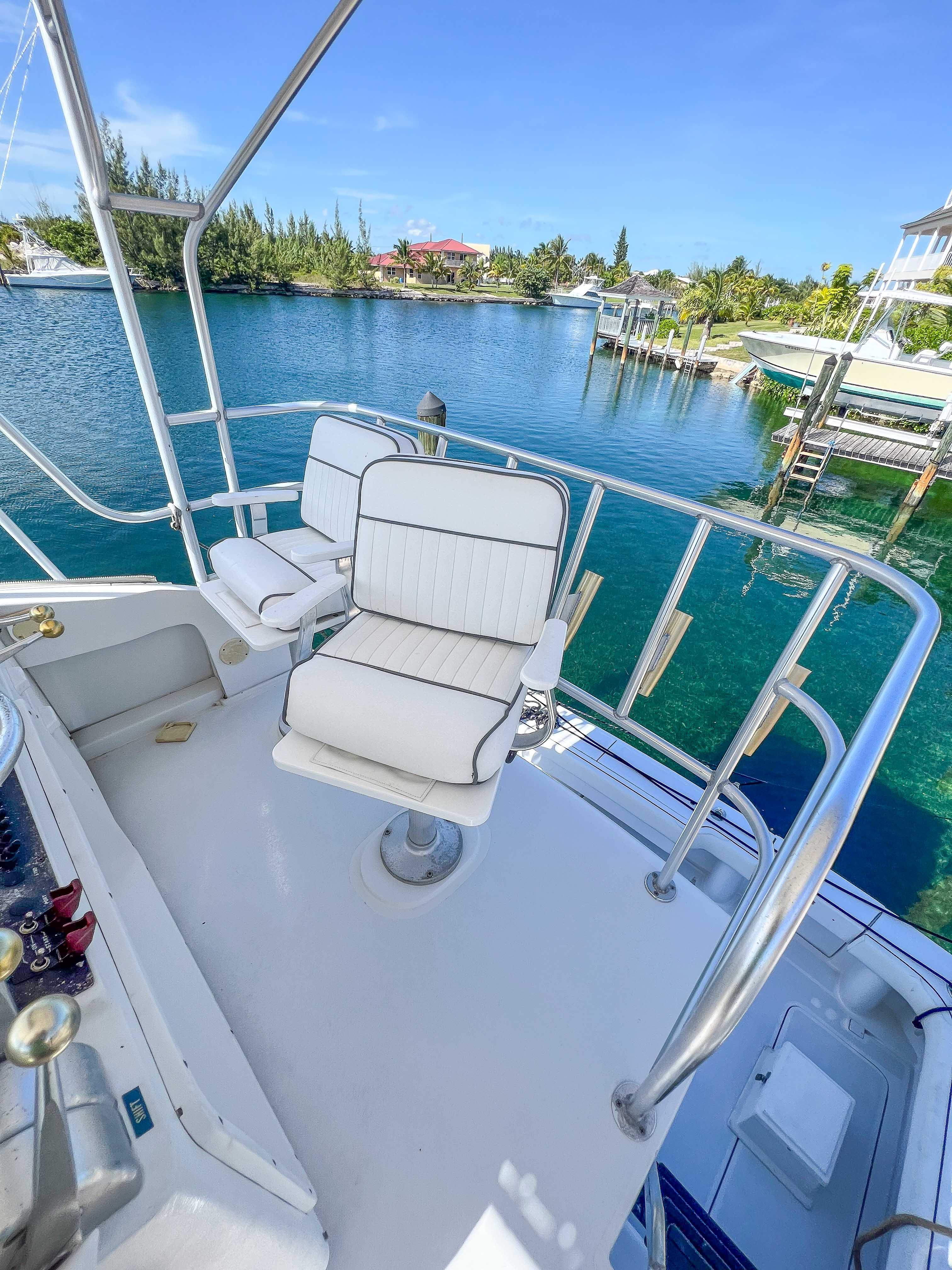 2000 Luhrs 400 Convertible Convertible for sale - YachtWorld