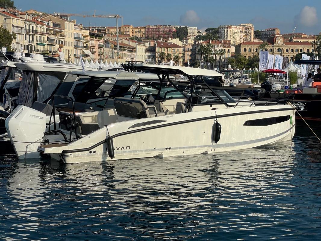 New Navan S30 in 83 - Var - iNautia