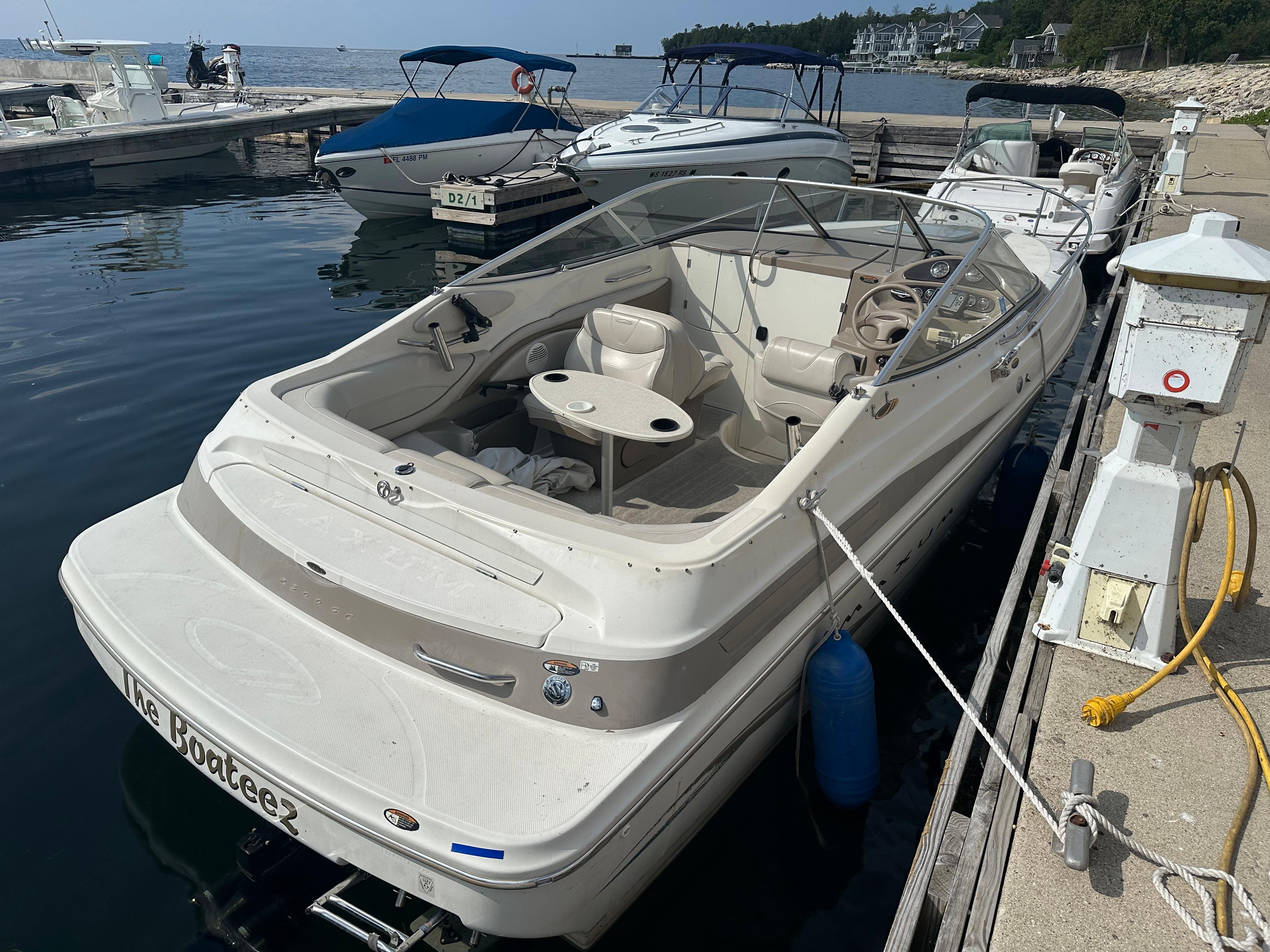 2000 Maxum 2300 SC Bateaux de plaisance à vendre - YachtWorld