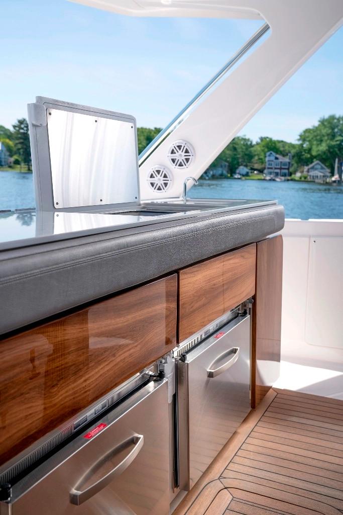 2025 Tiara Yachts 43 LS Motor Yacht for sale - YachtWorld