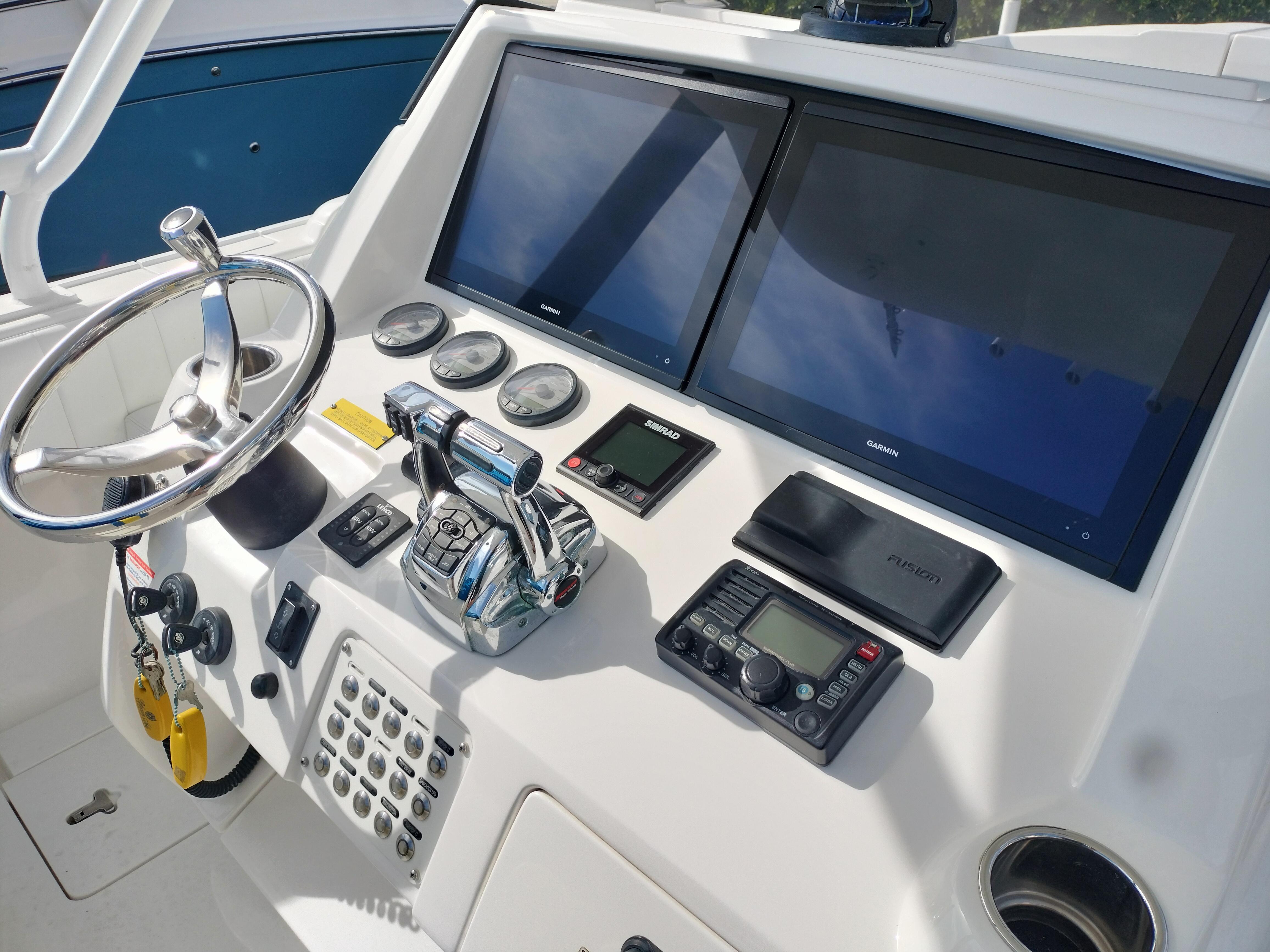 2013 Intrepid 327 Cuddy Center Console for sale - YachtWorld