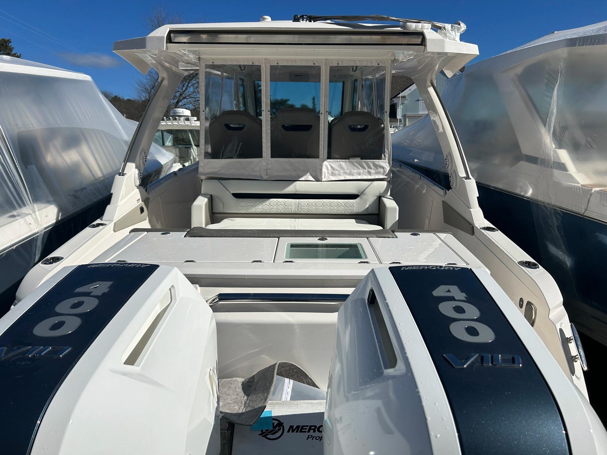 2024 Tiara Yachts 34 LS Motor Yacht for sale - YachtWorld