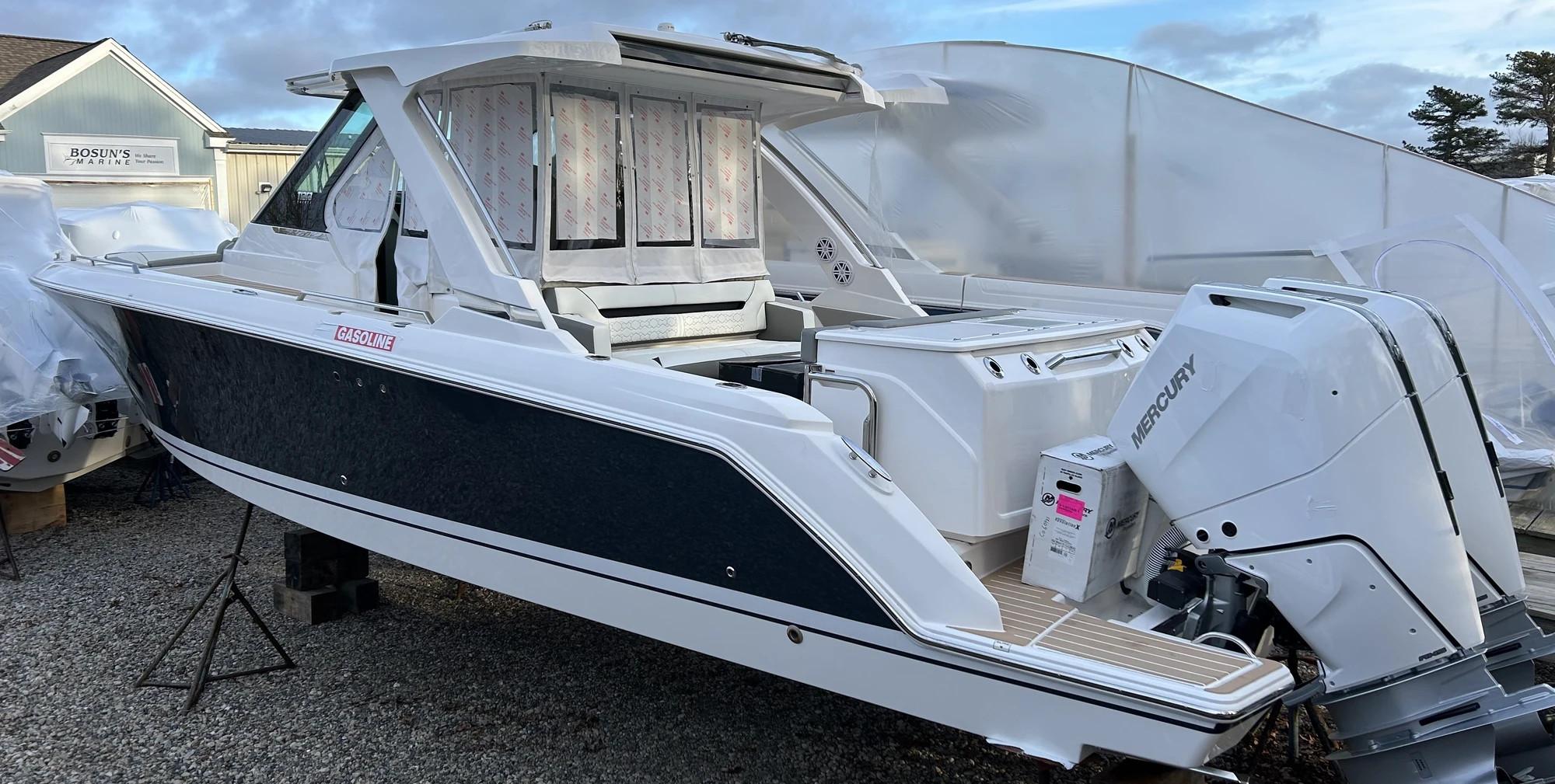 2024 Tiara Yachts 34 LS Motor Yacht for sale - YachtWorld