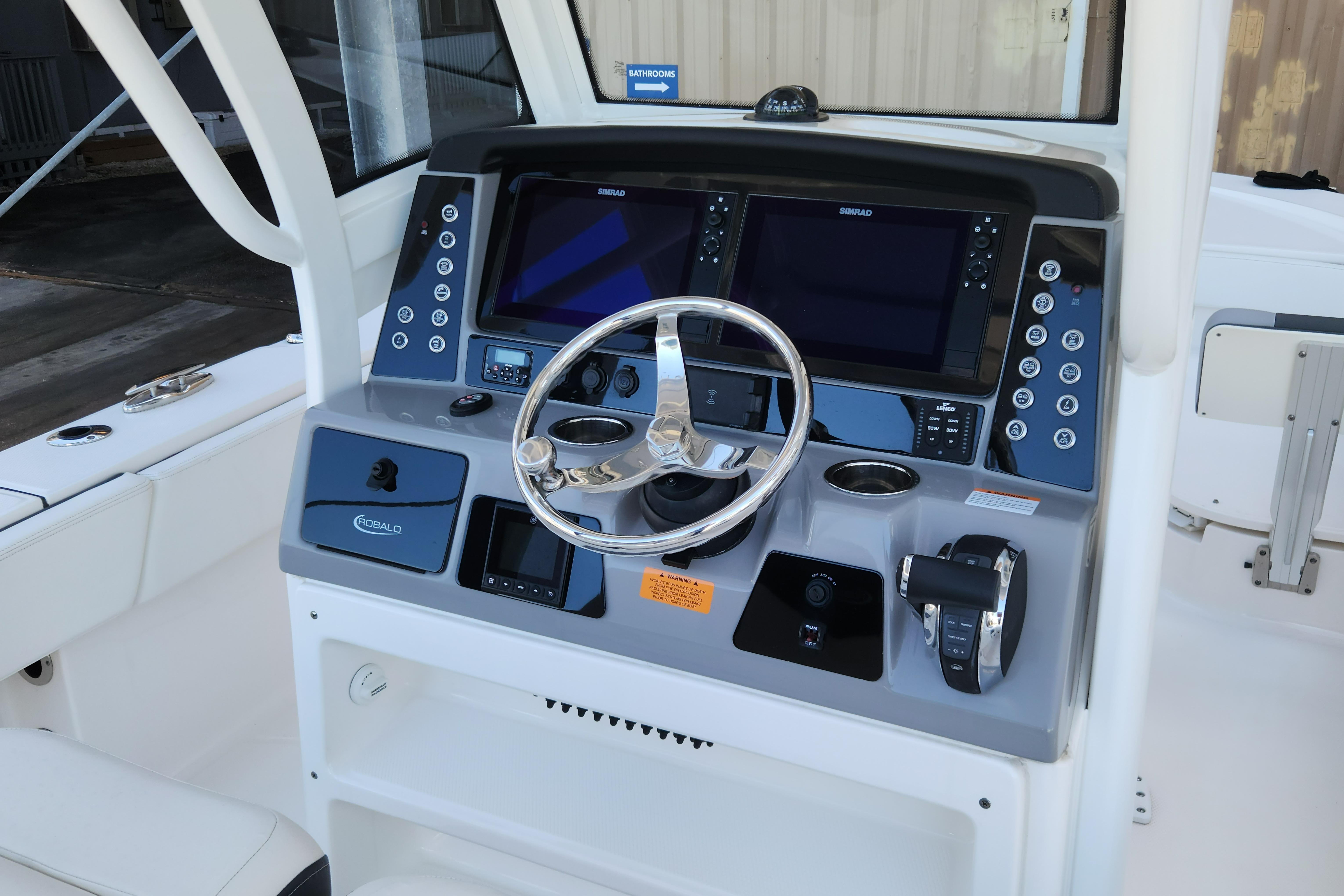 2023 Robalo 266 Cayman Bay for sale - YachtWorld