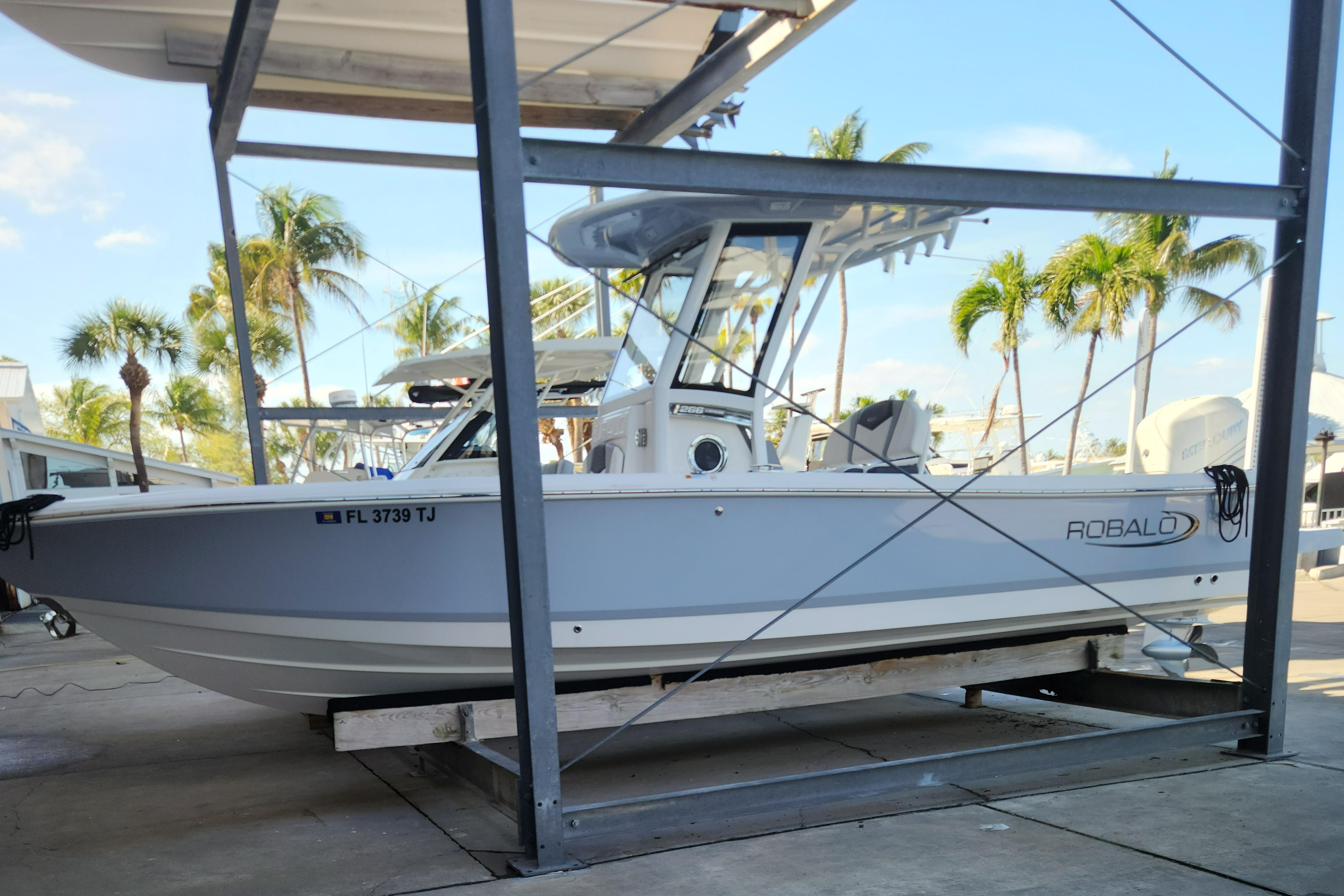 2023 Robalo 266 Cayman Bay for sale - YachtWorld