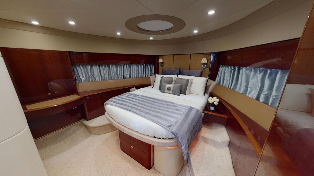 2006 Princess 67 Flybridge Motor Yachts for sale - YachtWorld