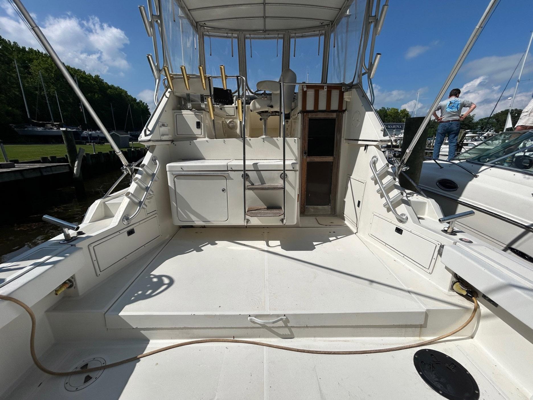 1989 Tiara Yachts 3300 Flybridge Flybridge for sale - YachtWorld