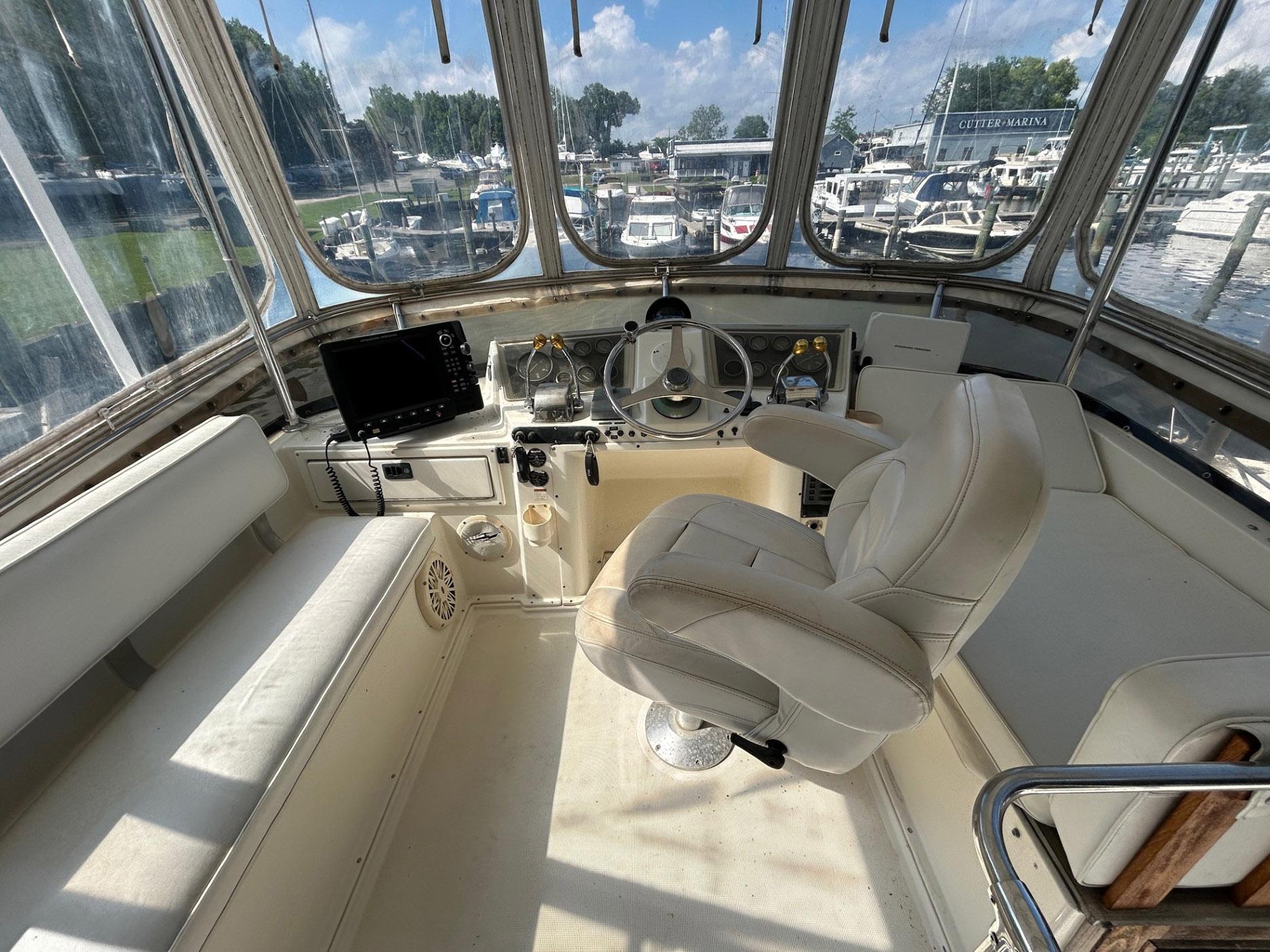 1989 Tiara Yachts 3300 Flybridge Flybridge for sale - YachtWorld