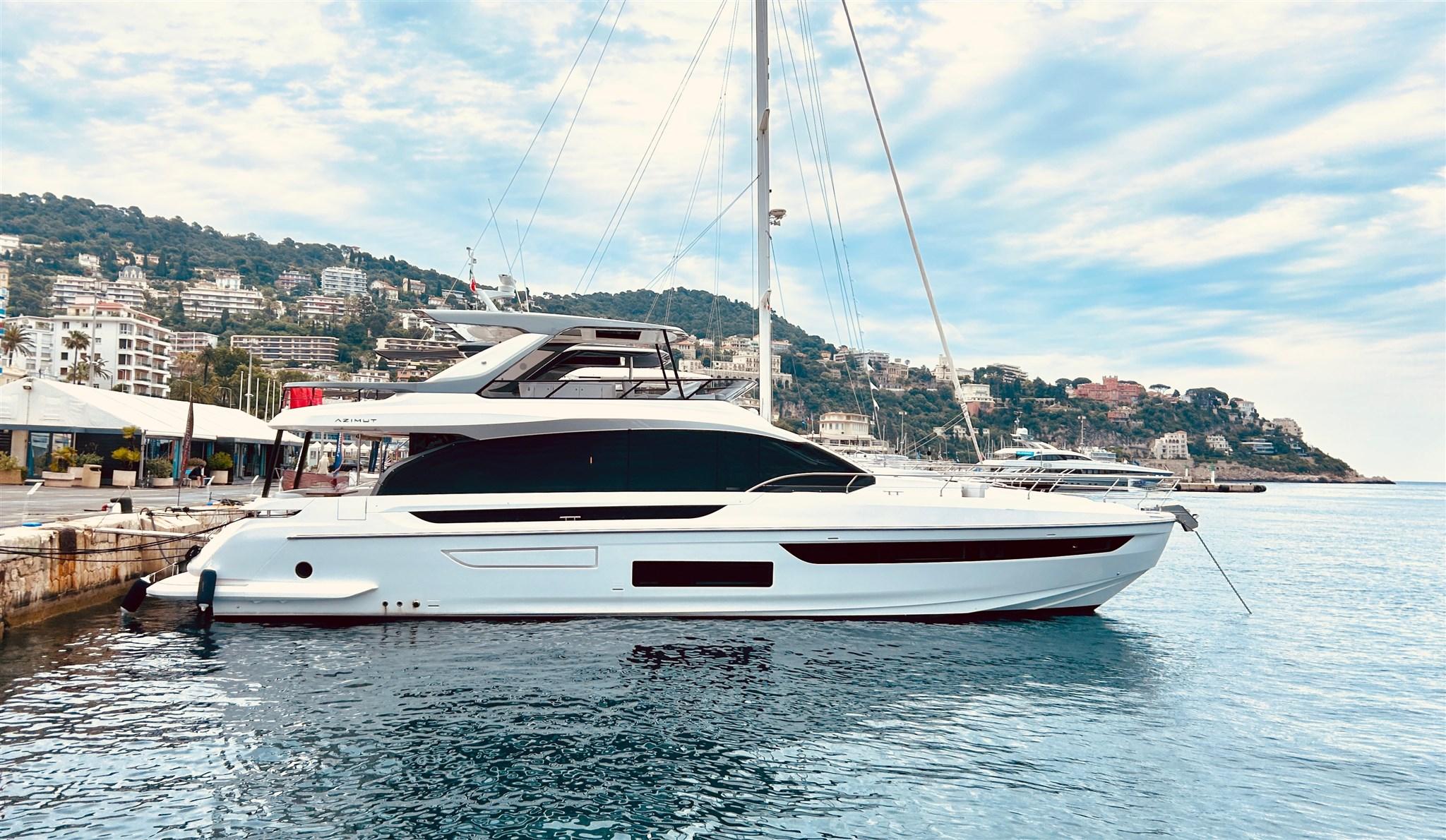 Used Azimut 72 FLY in Belluno - iNautia
