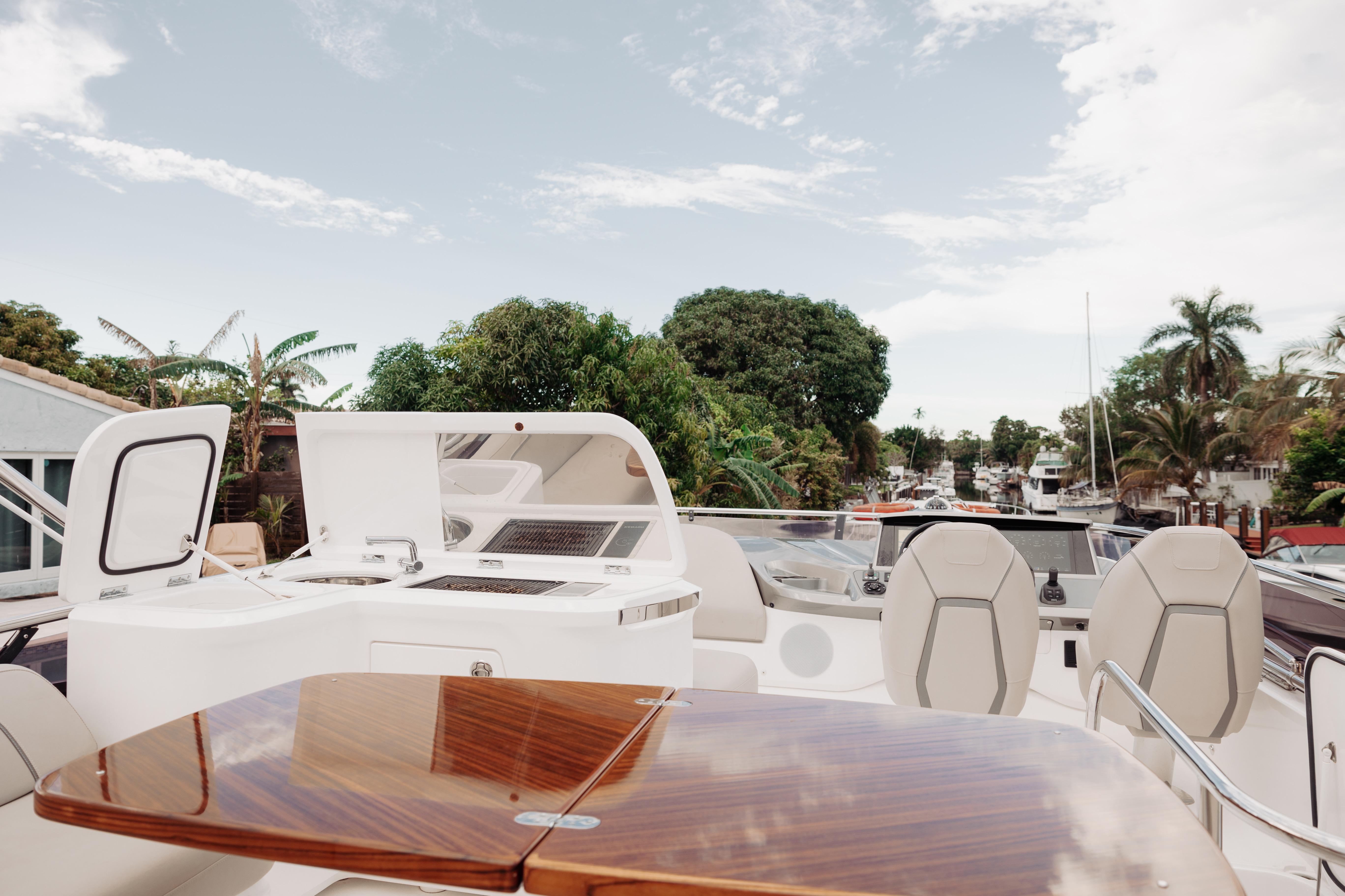 2021 Princess F45 Flybridge for sale - YachtWorld