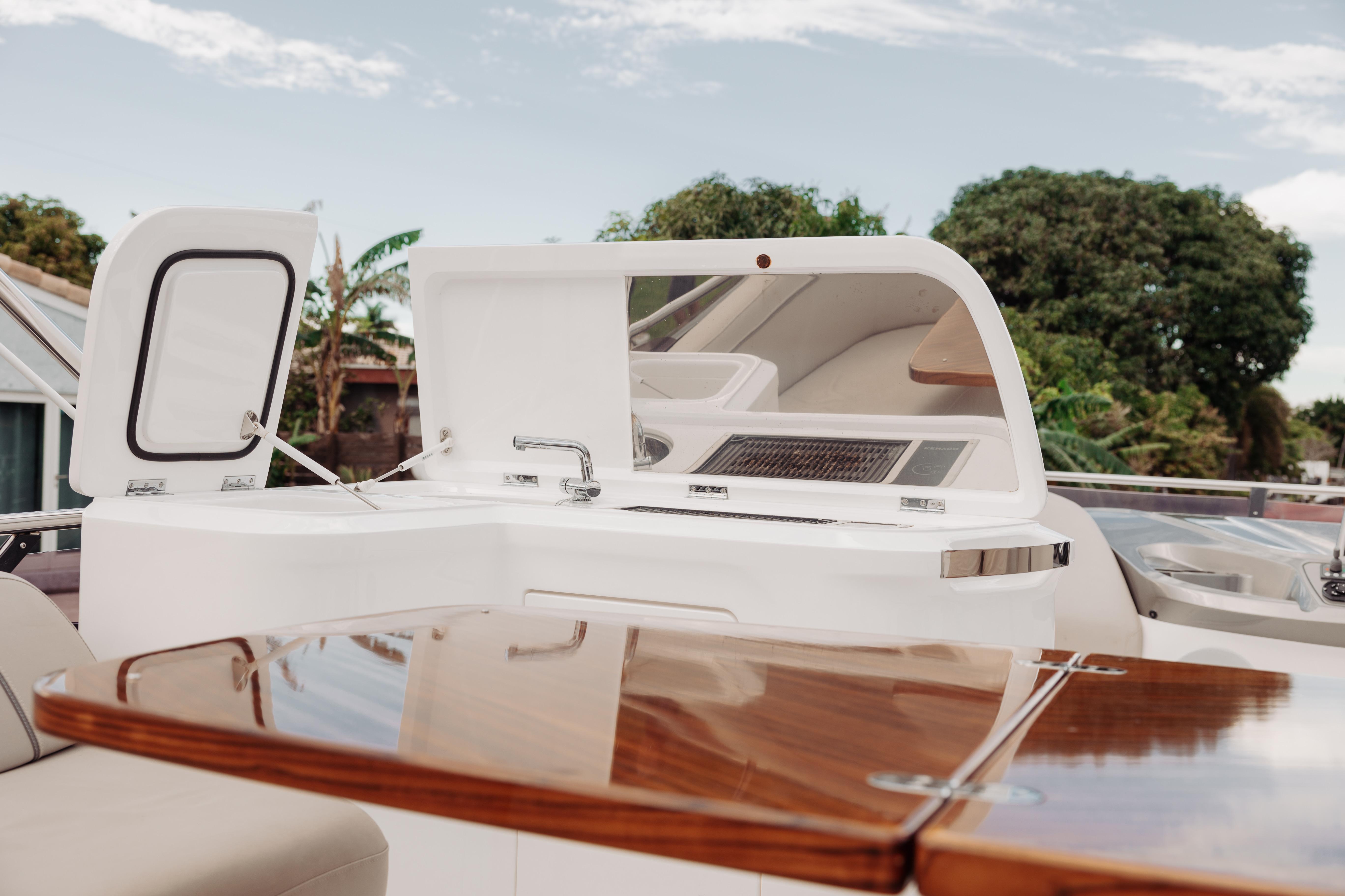 2021 Princess F45 Flybridge for sale - YachtWorld