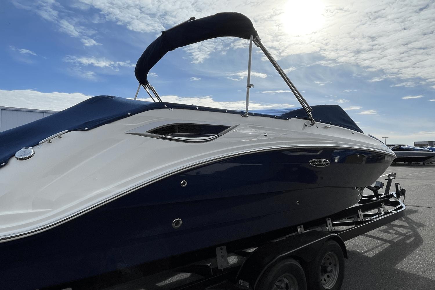 2022 Sea Ray 250 SDX Runabout for sale - YachtWorld 2022 Sea Ray 250 SDX Runabout for sale - YachtWorld