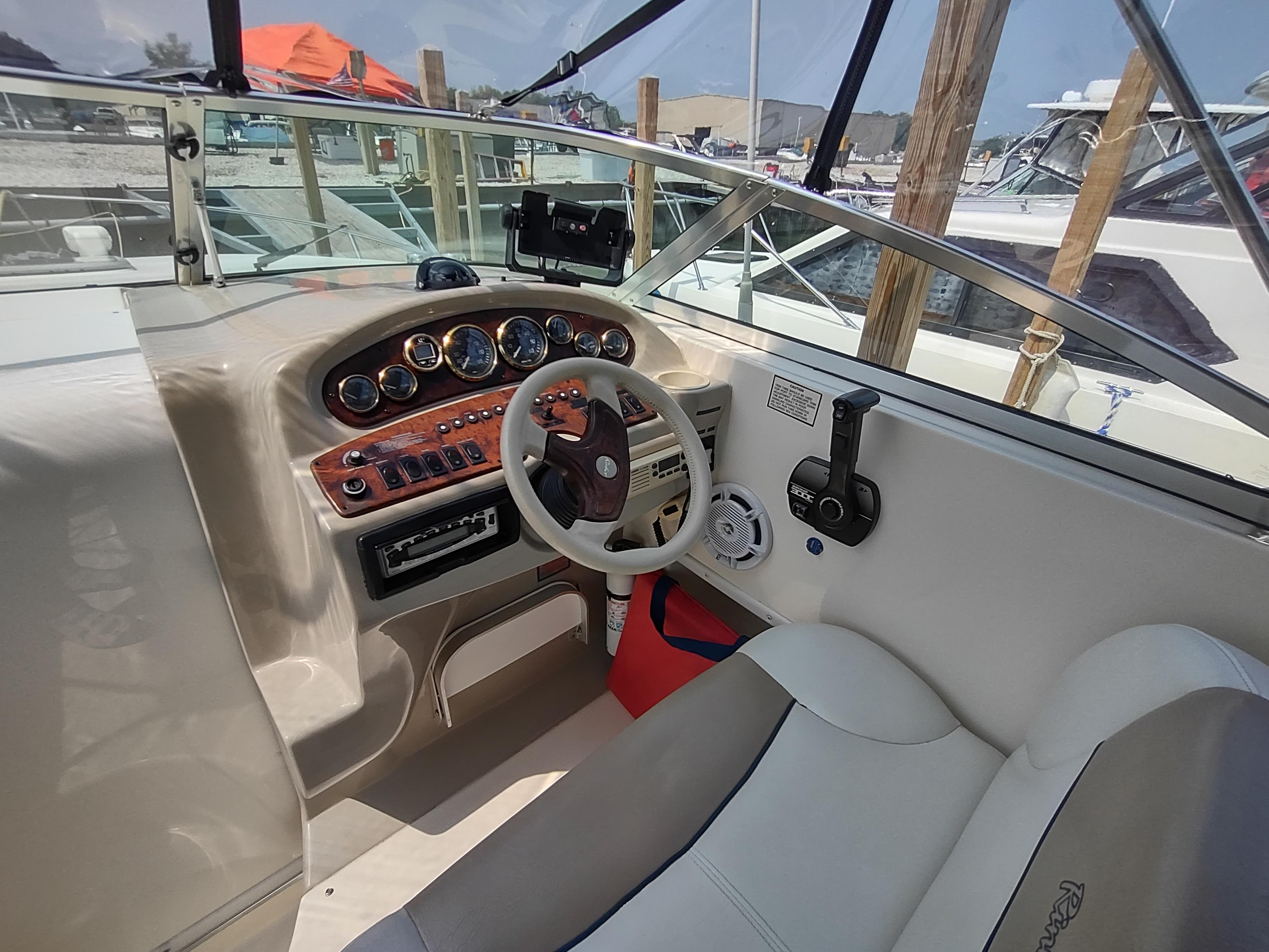 1999 Rinker 242 Cruiser for sale - YachtWorld