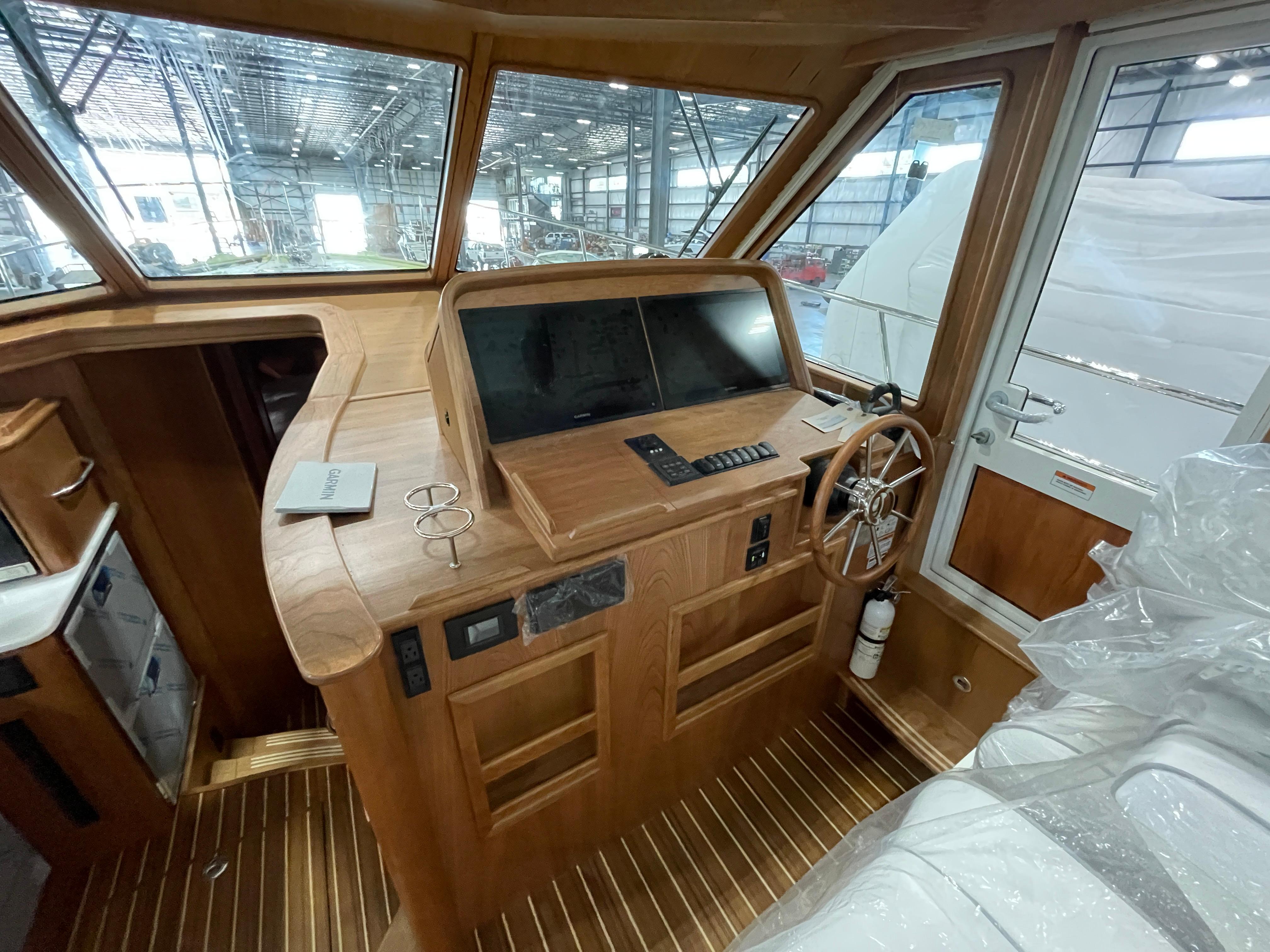 2025 Sabre 45 Salon Express Motor Yachts for sale - YachtWorld