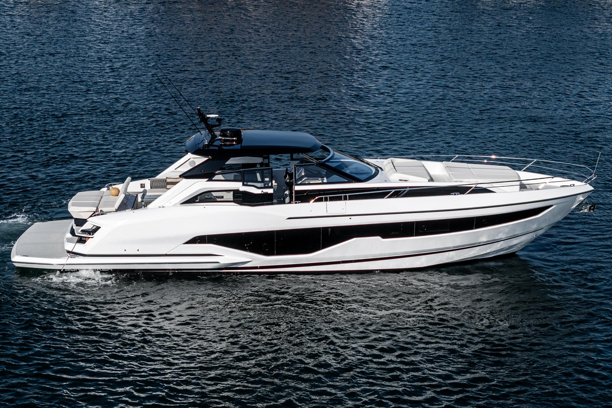 2024 Sunseeker Superhawk 55 Express Cruiser for sale - YachtWorld