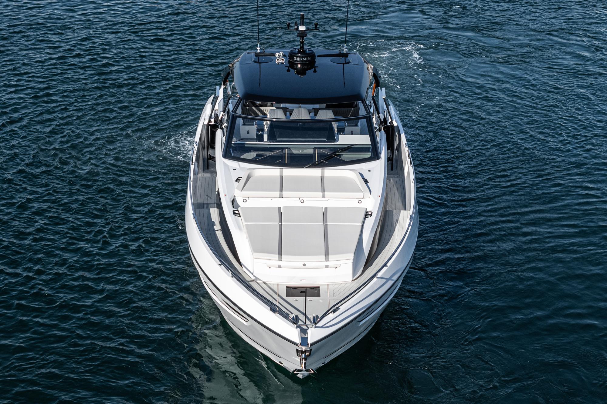 2024 Sunseeker Superhawk 55 Express Cruiser for sale - YachtWorld