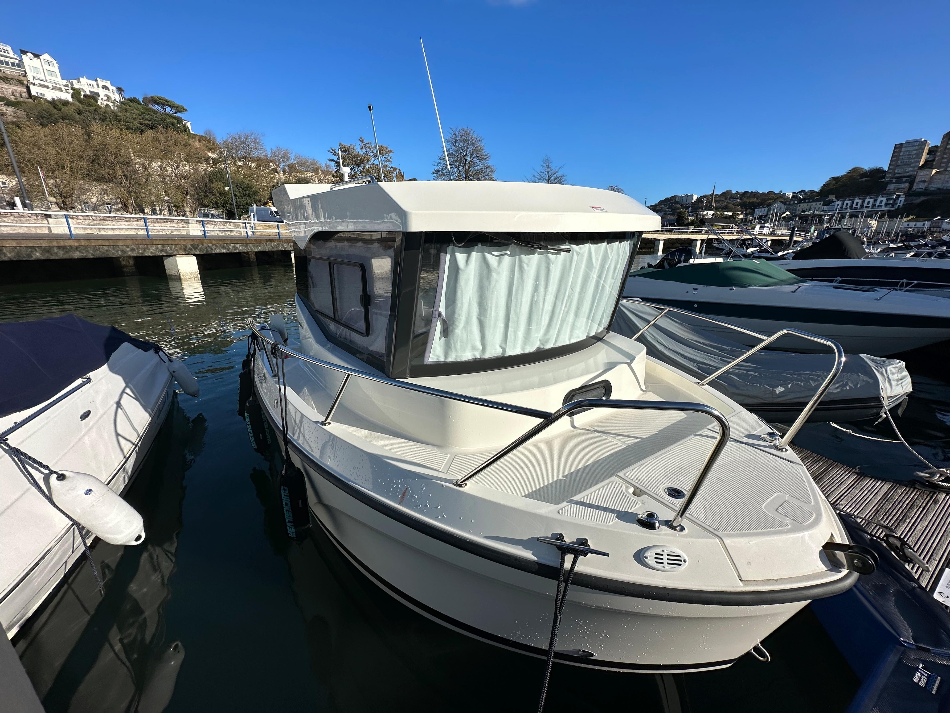 Quicksilver Pilothouse 625 Boat For Sale - Waa2
