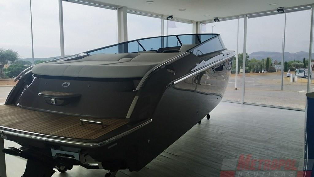 2023 Cranchi E 26 Classic Yacht a motore in vendita- YachtWorld