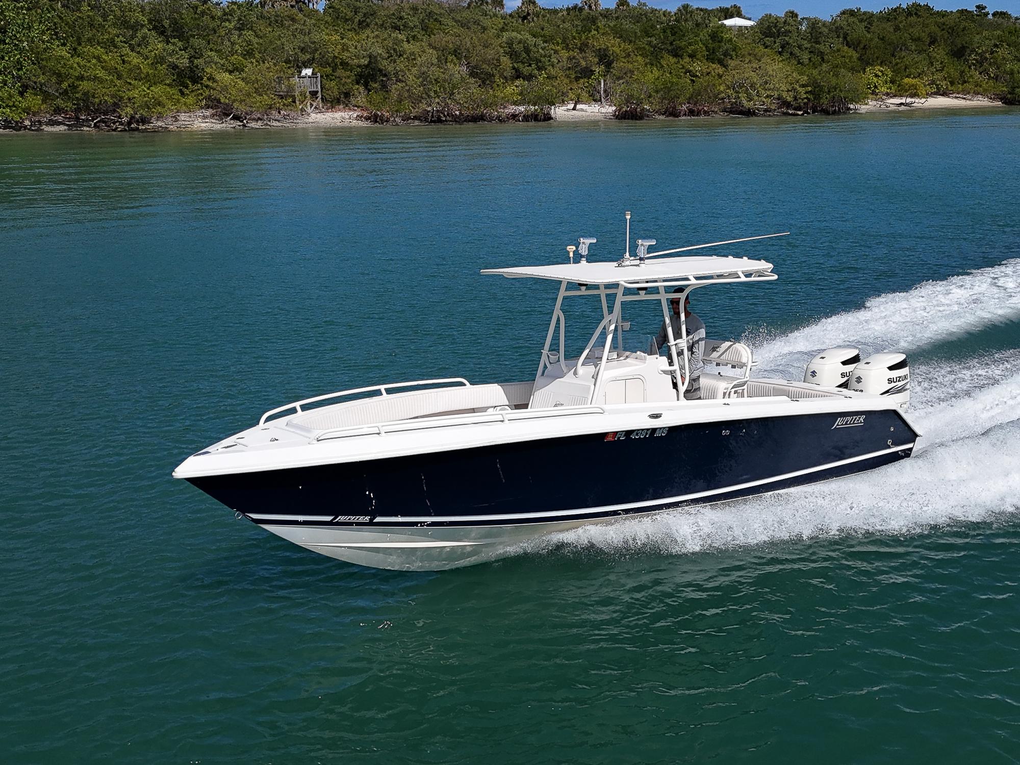 Power boats for sale | YachtWorld